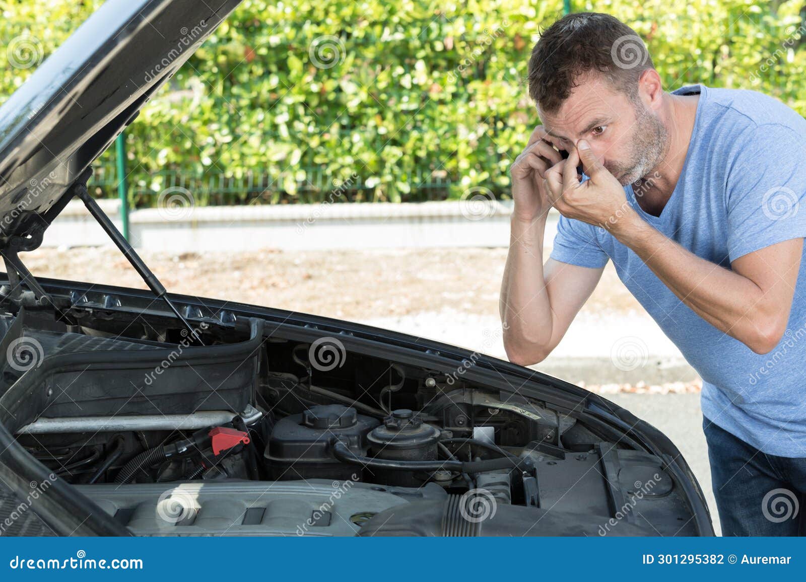 Man trying to fix car stock photo. Image of honda, mechanical - 301295382