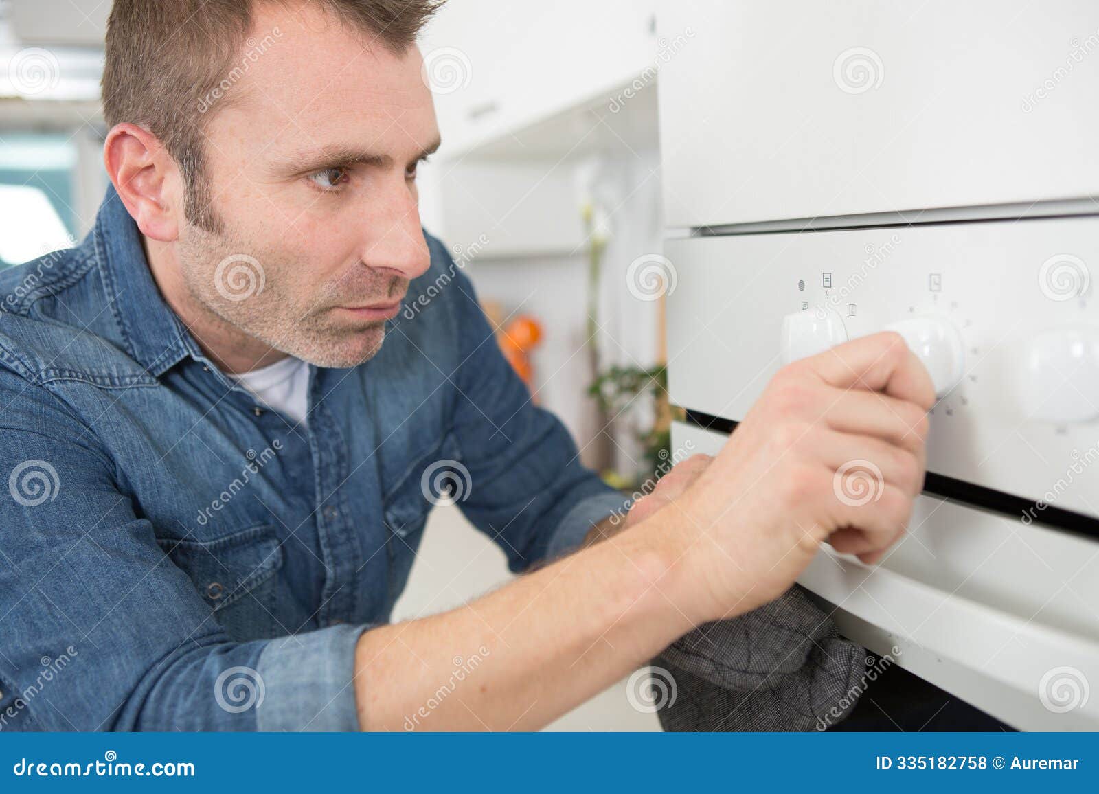 Man Turning A Dial With The Word Support Royalty-Free Stock Photography ...