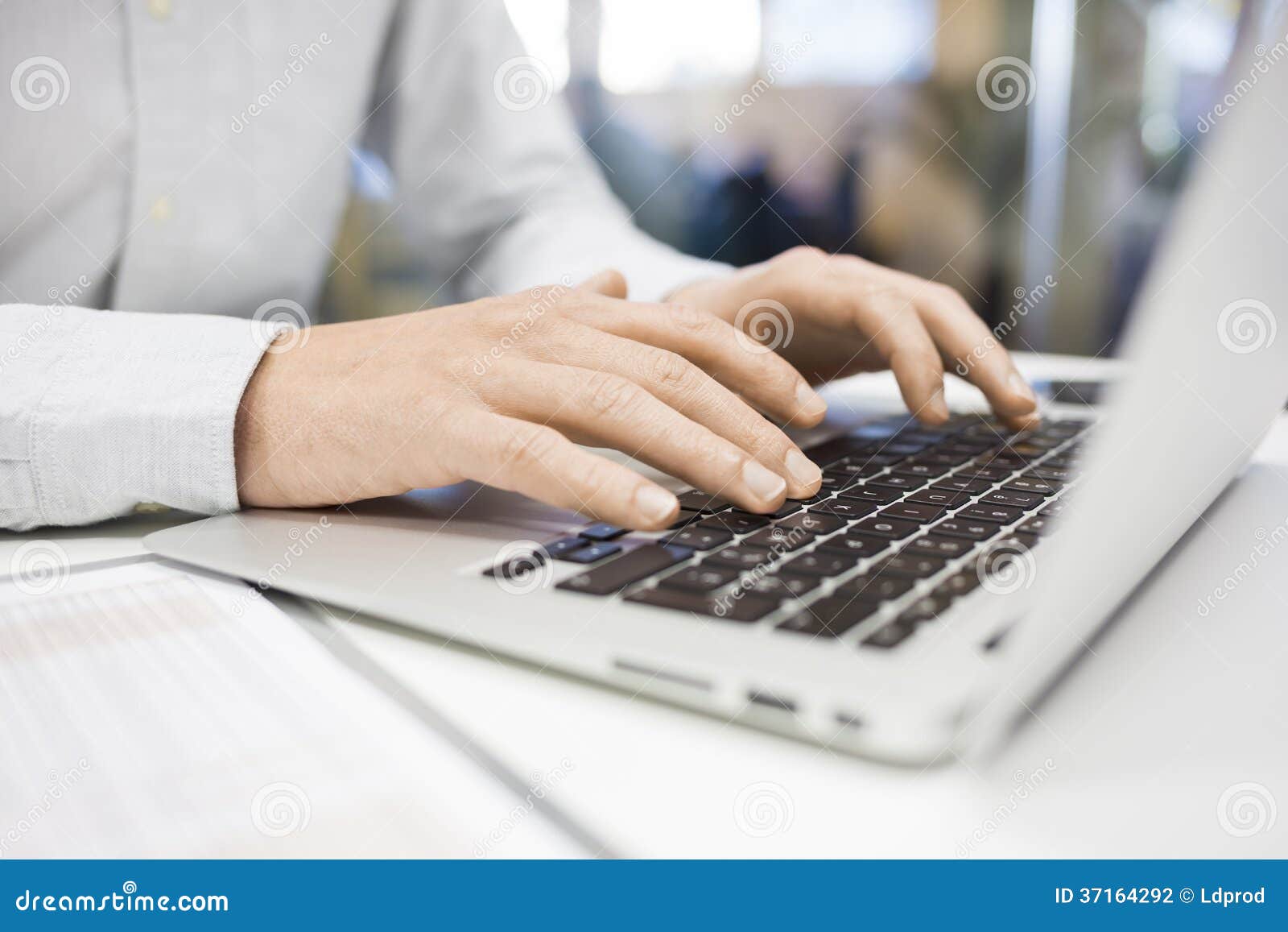 Man Typing on a Keyboard Laptop in an Office, E-mail, Message Stock ...