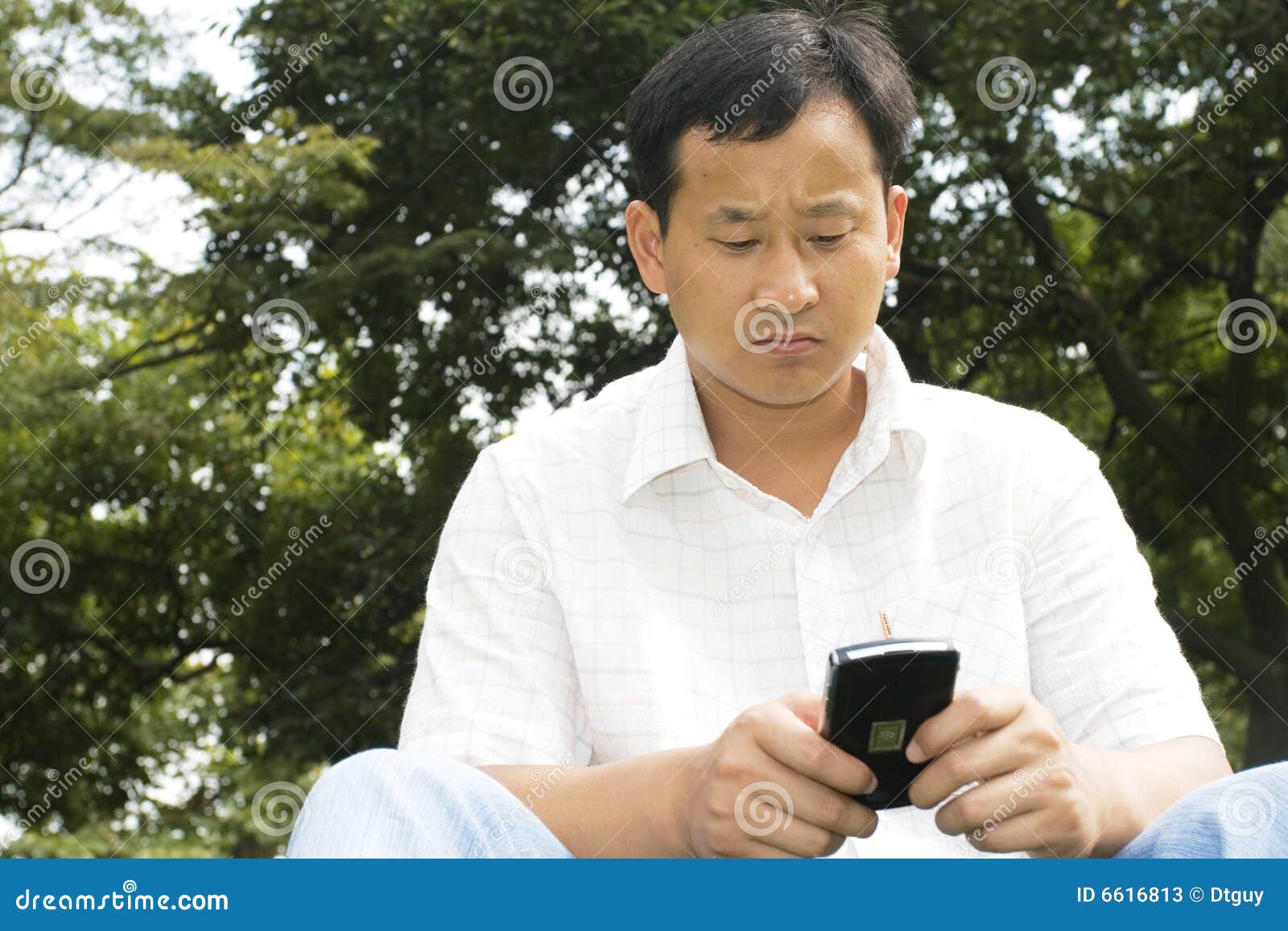The man using cell phone stock image. Image of email, communicate - 6616813