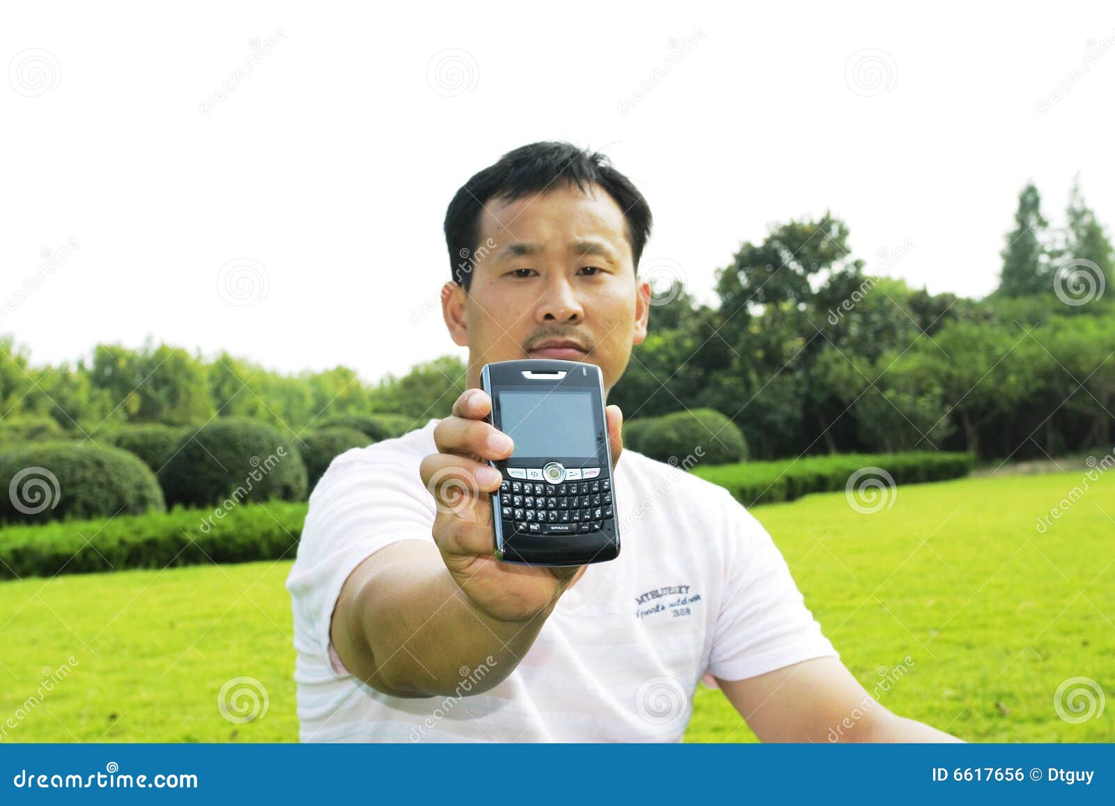 The man using cell phone stock photo. Image of communicate - 6617656