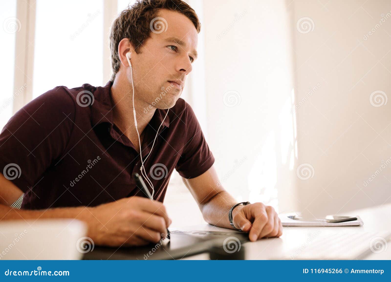 Man Using a Digitizer To Write Text in Computer Stock Photo - Image of ...