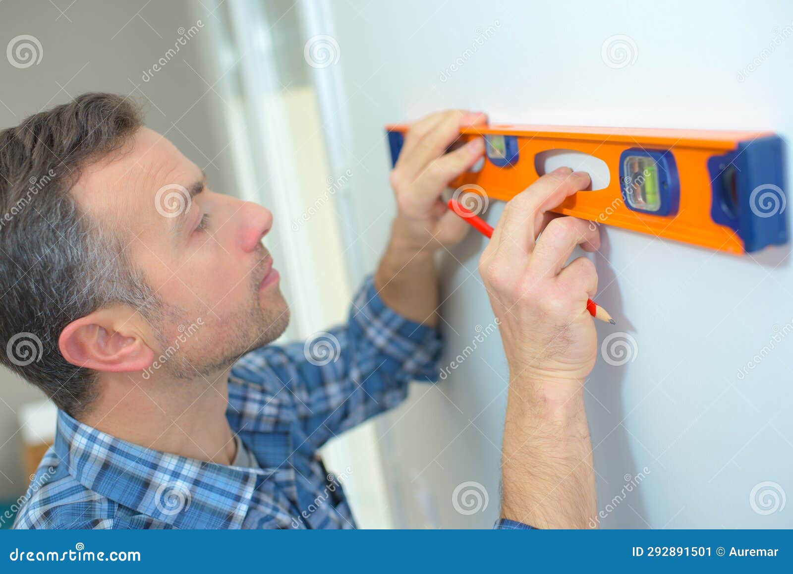 Man using spirit level stock image. Image of laborer - 292891501