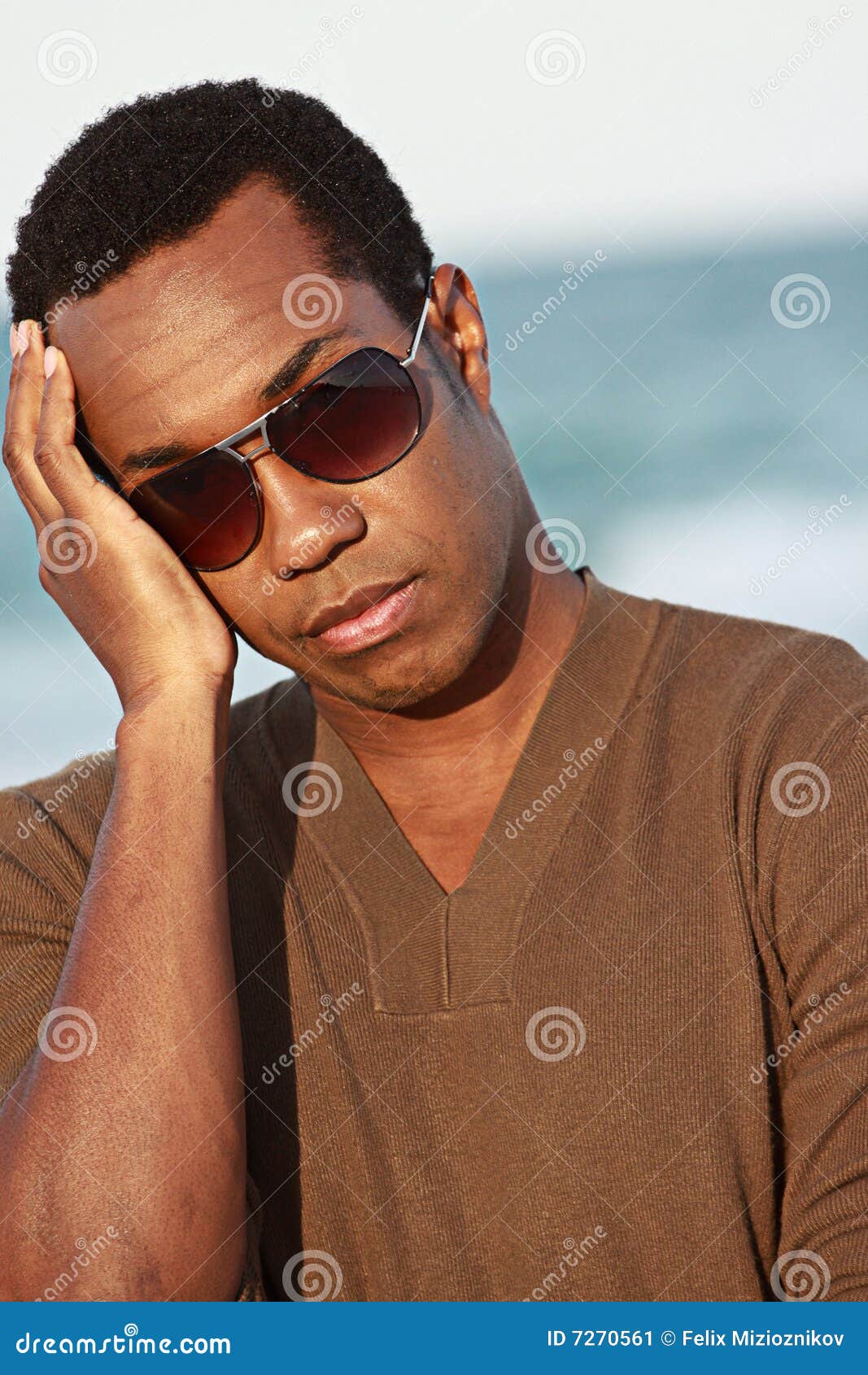 Man wearing shades stock image. Image of head, blurry - 7270561