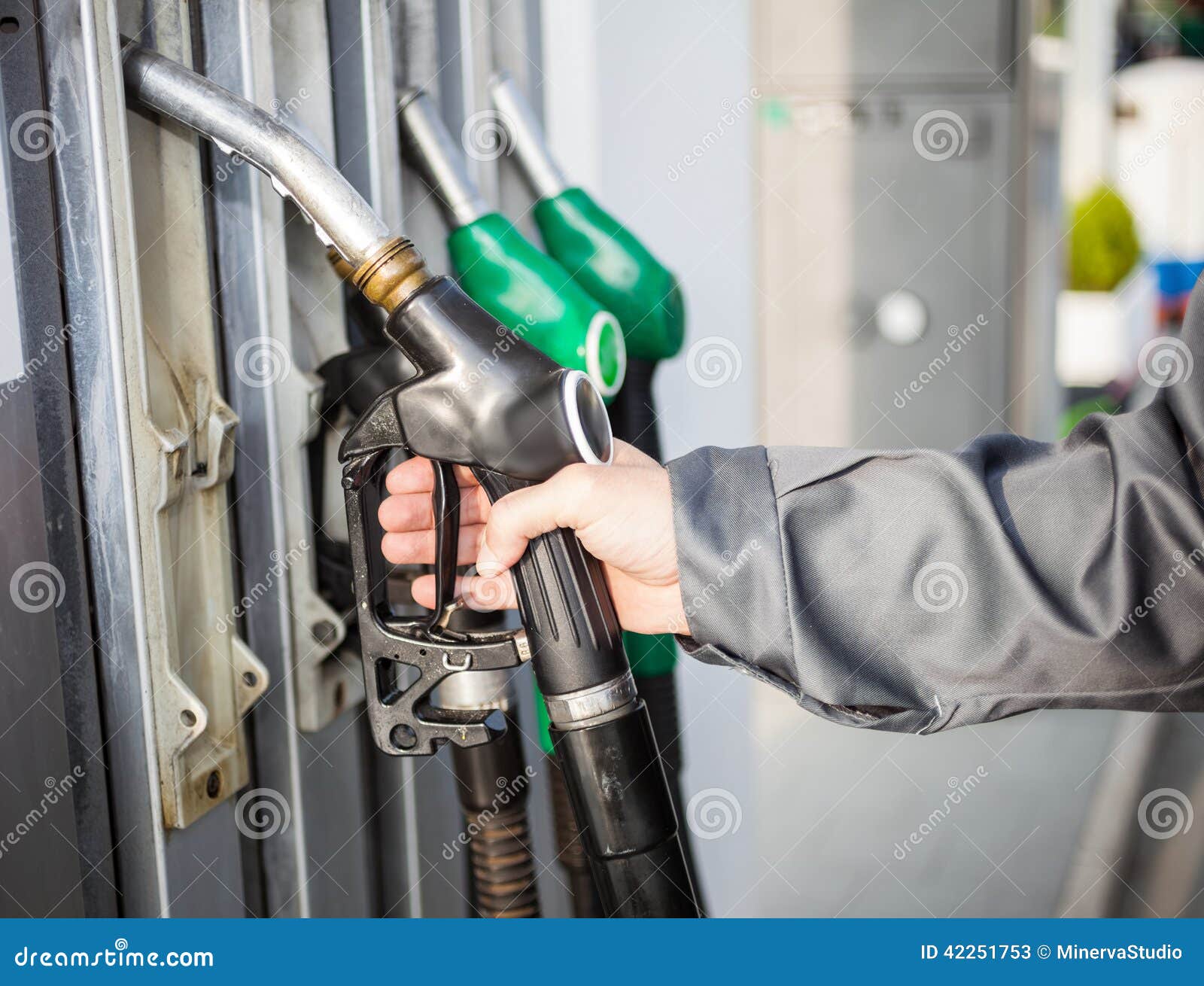 Man at Work at a Gas Station Stock Image - Image of prices, crude: 42251753