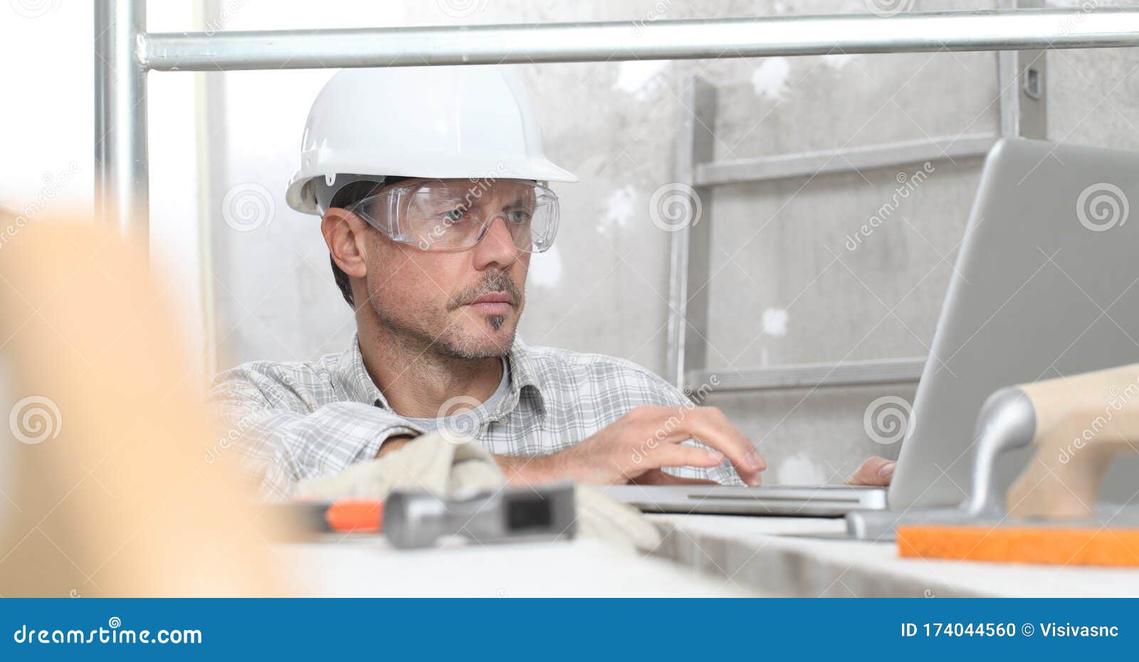 Professional Construction Worker Installing And Waterproofing Flat Roof ...