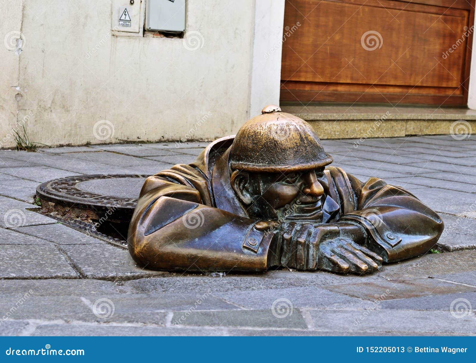 Man at work statue editorial stock photo. Image of downtown - 152205013