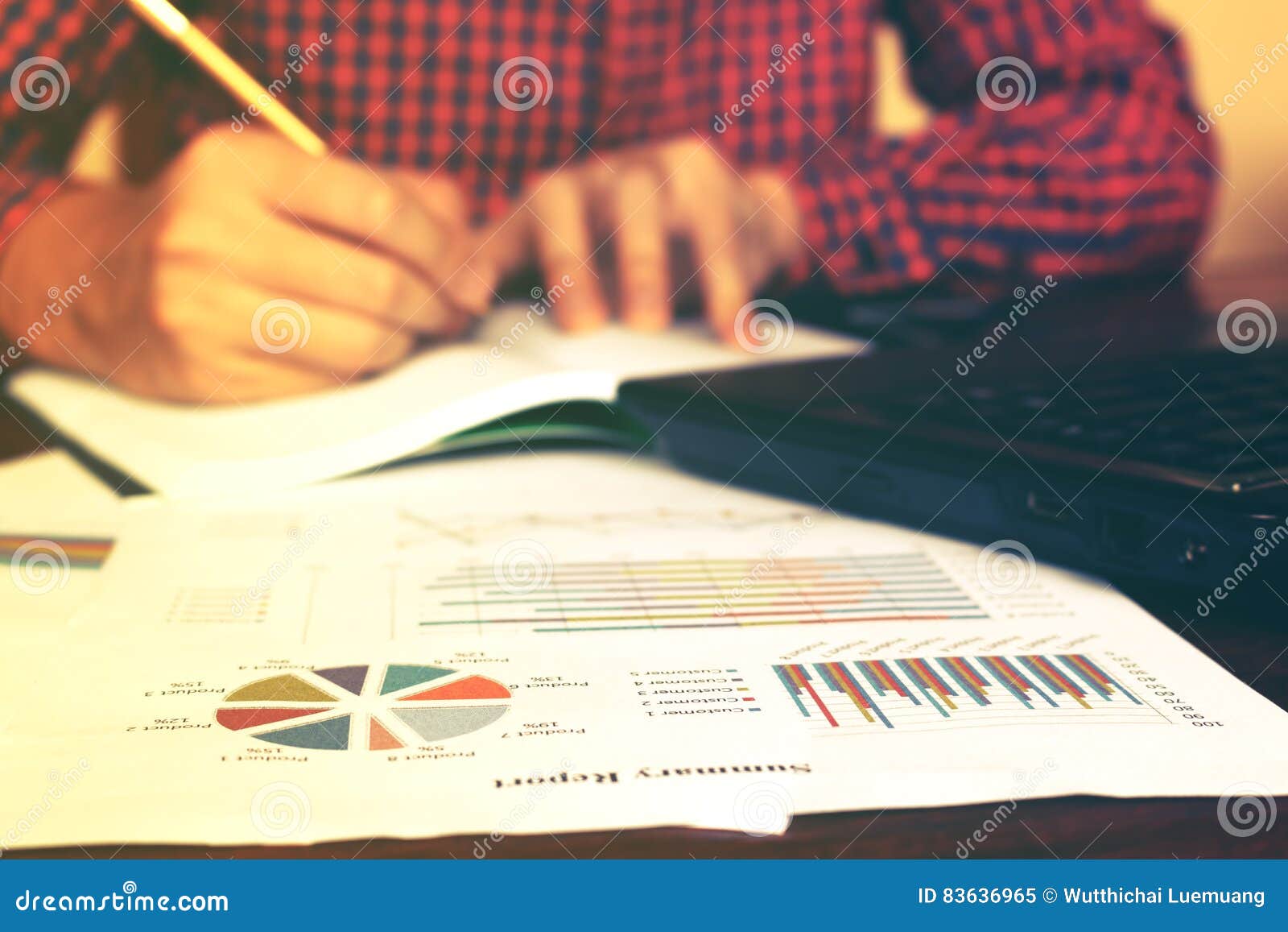 Man Writing and Make Note about Cost Anual and Expenses at Home Stock ...