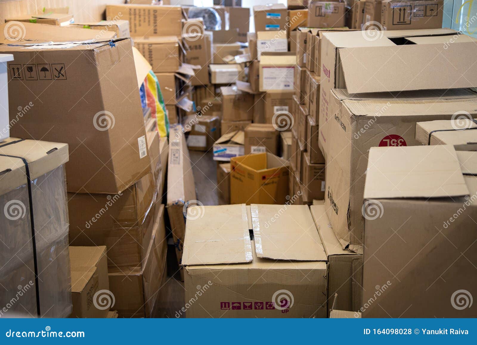 Manage Space in Logistic with Paper Box Packaging in Store Stock Photo ...