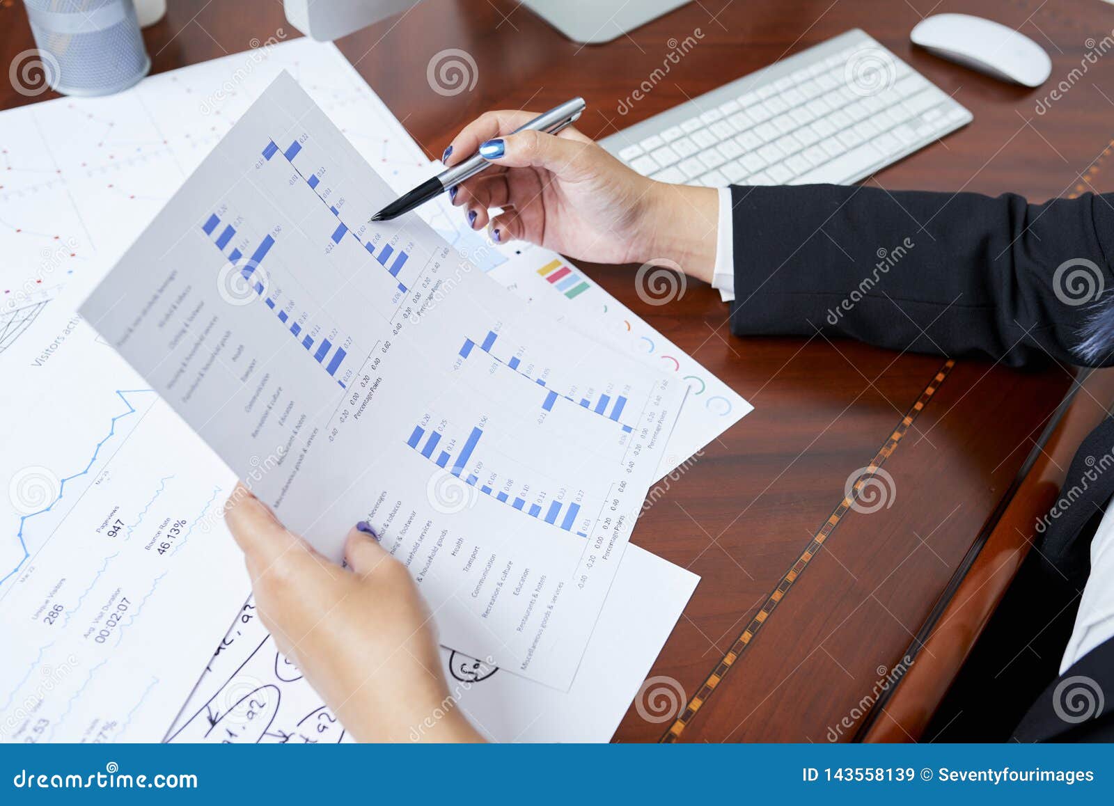Manager analyzing report stock image. Image of occupation - 143558139