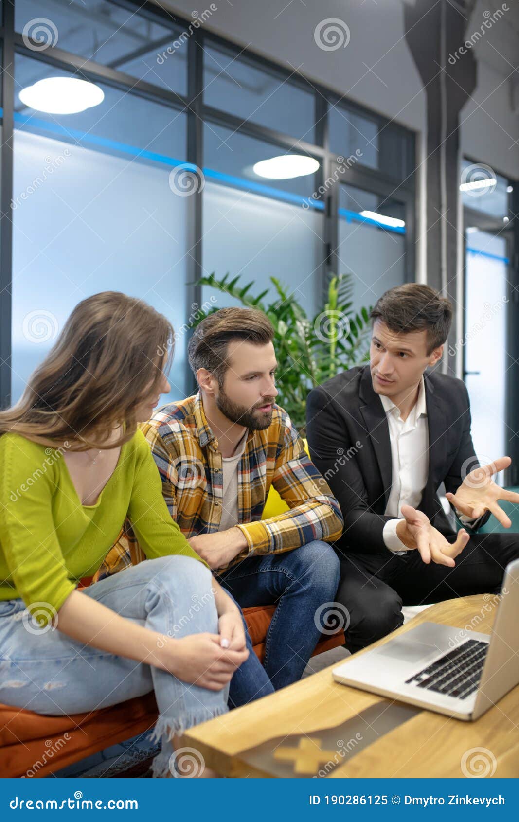 Manager and Clients Discussing a New Project Stock Image - Image of ...