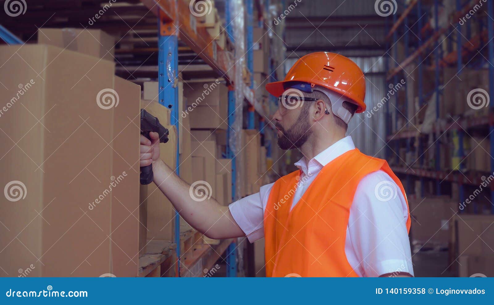 Employee Scans the Bar Code Stock Photo - Image of crate, scans: 140159358