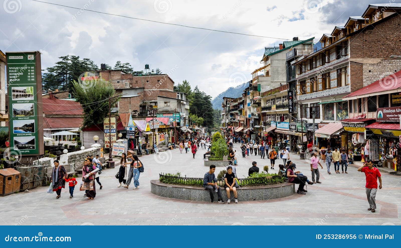 Manali - Mall Road is One the Famous Attraction in Manali Editorial ...