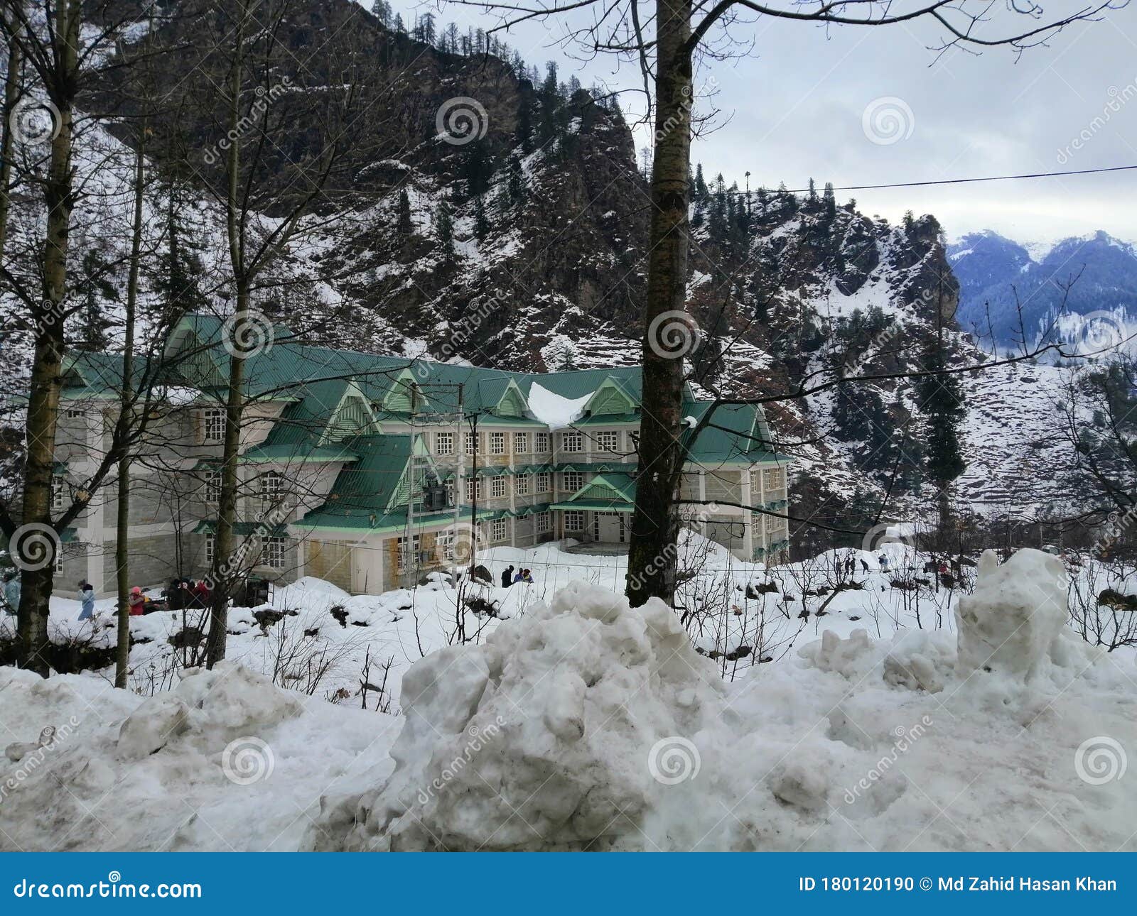 Manali solang valley. editorial image. Image of himachal - 180120190