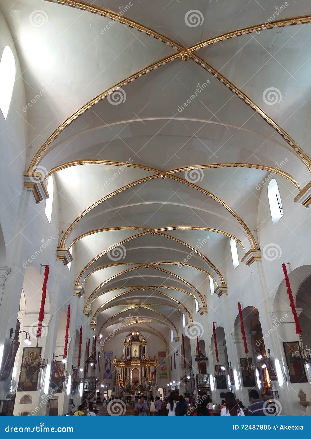 Manaoag church editorial photo. Image of manaoag, white - 72487806