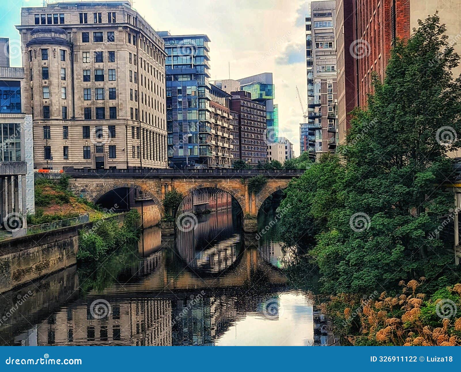Manchester City Bridge ???? Stock Photo - Image of city, arhitecture ...