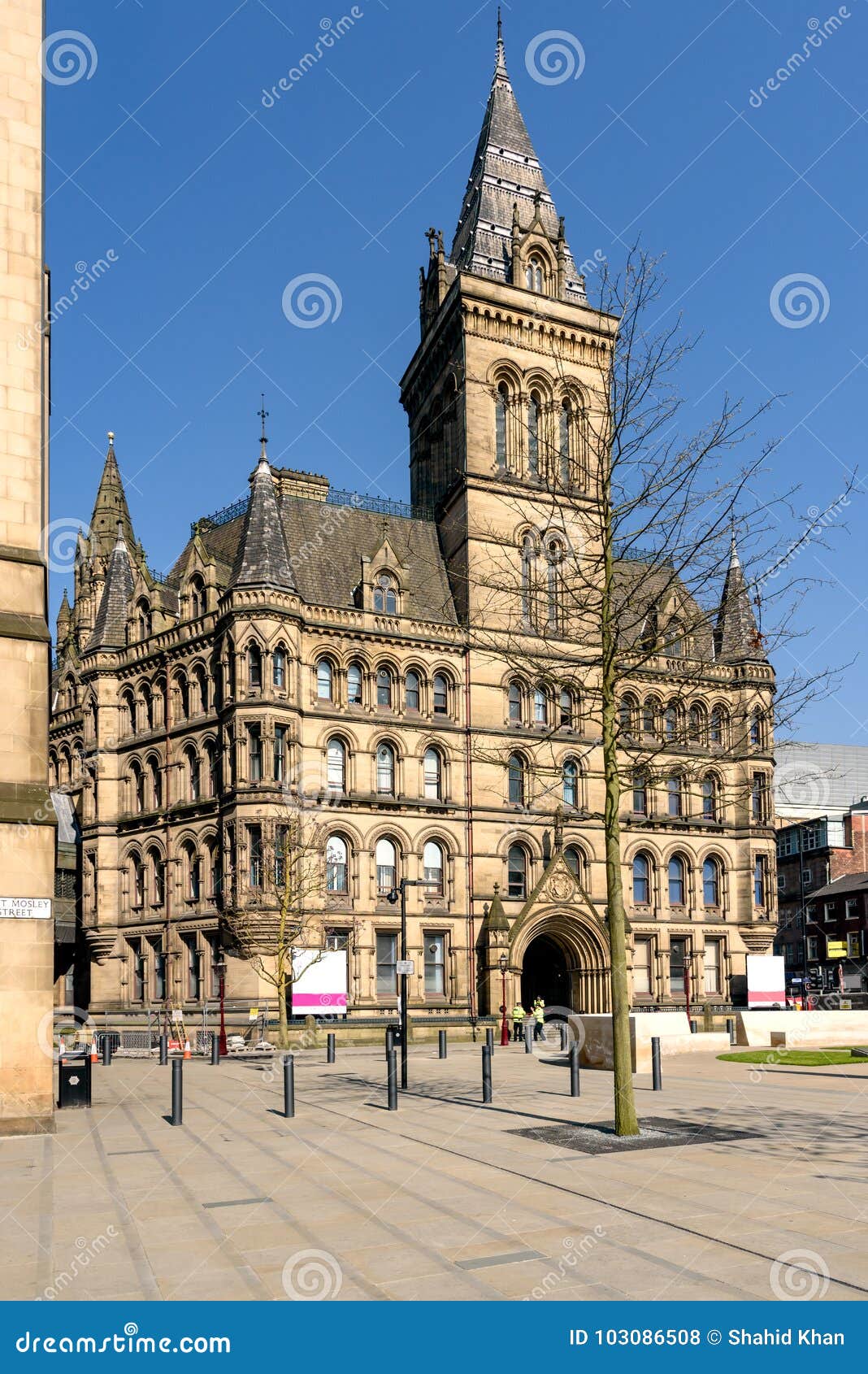 Manchester Town Hall England Stock Photo - Image of buildings, square ...