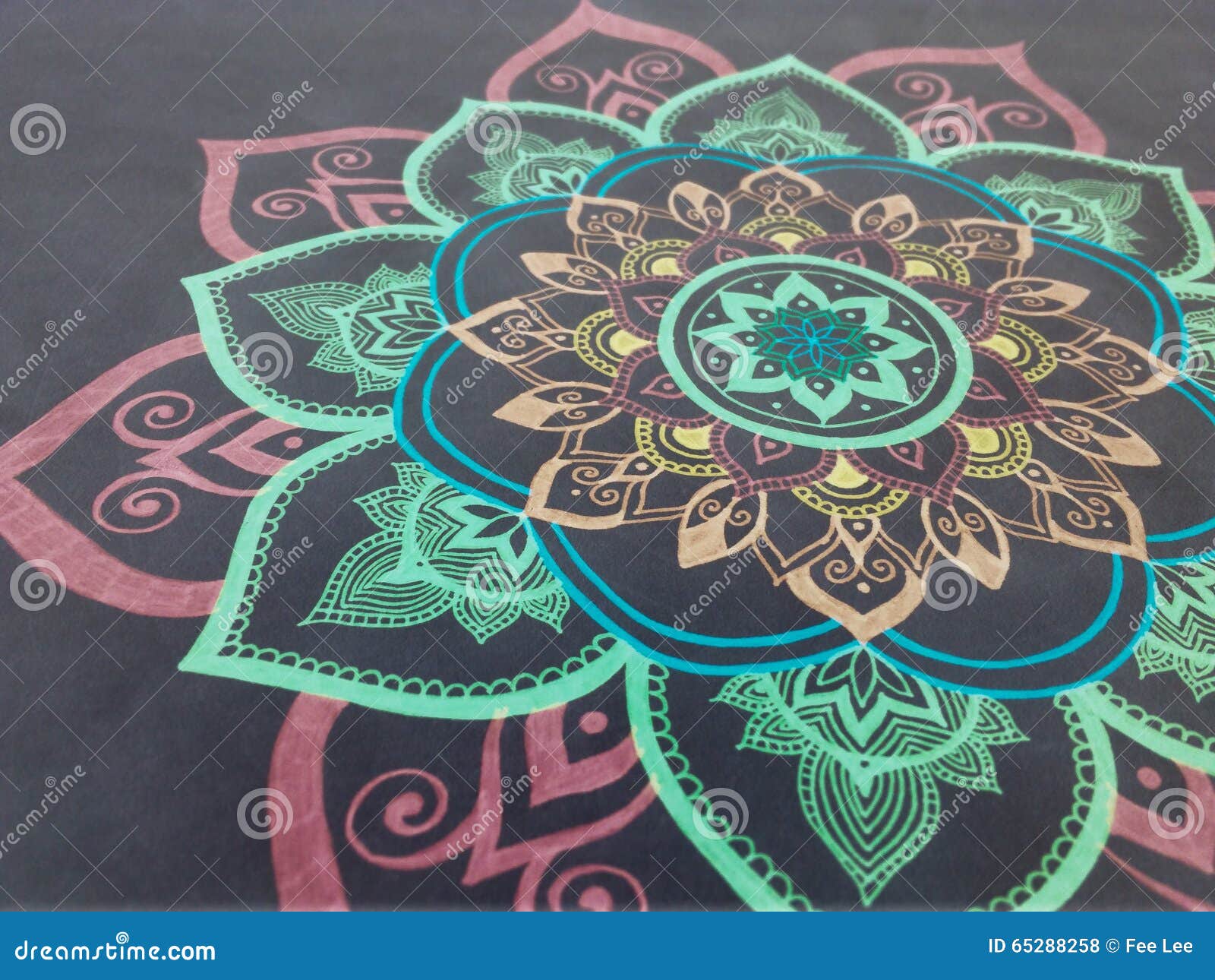 Mandala drawing editorial stock photo. Image of mandala - 65288258