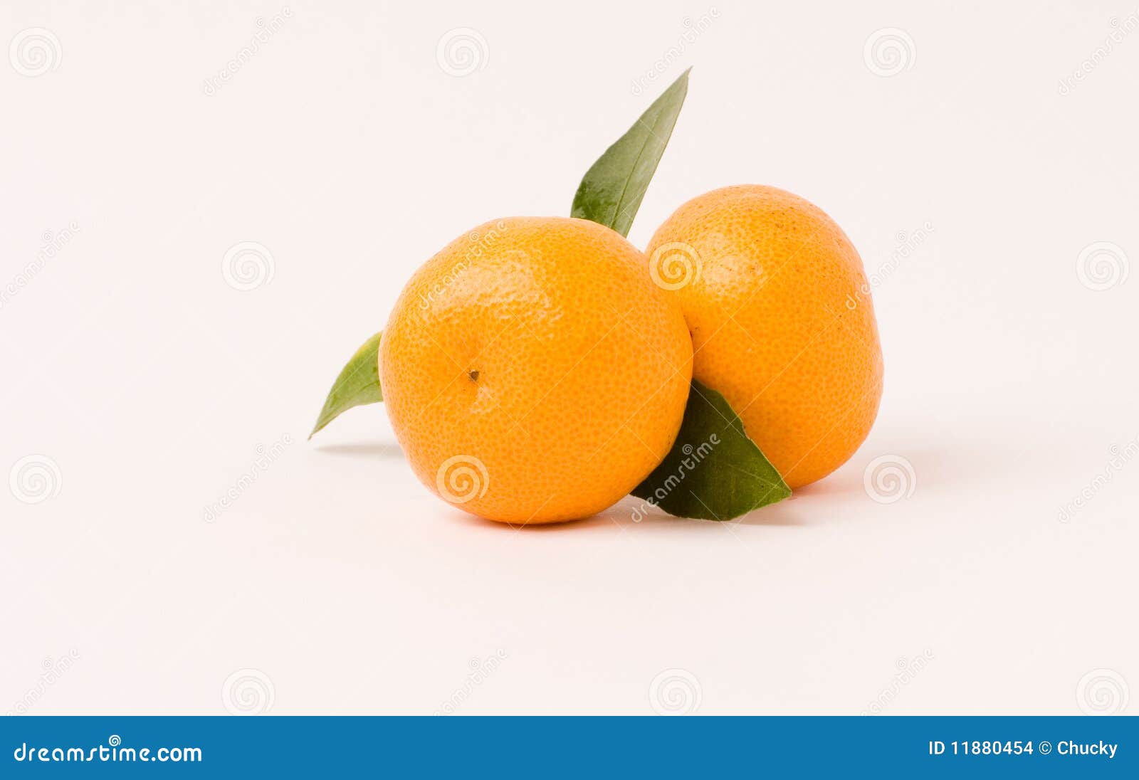 Mandarin orange stock photo. Image of fruit, juice, green - 11880454