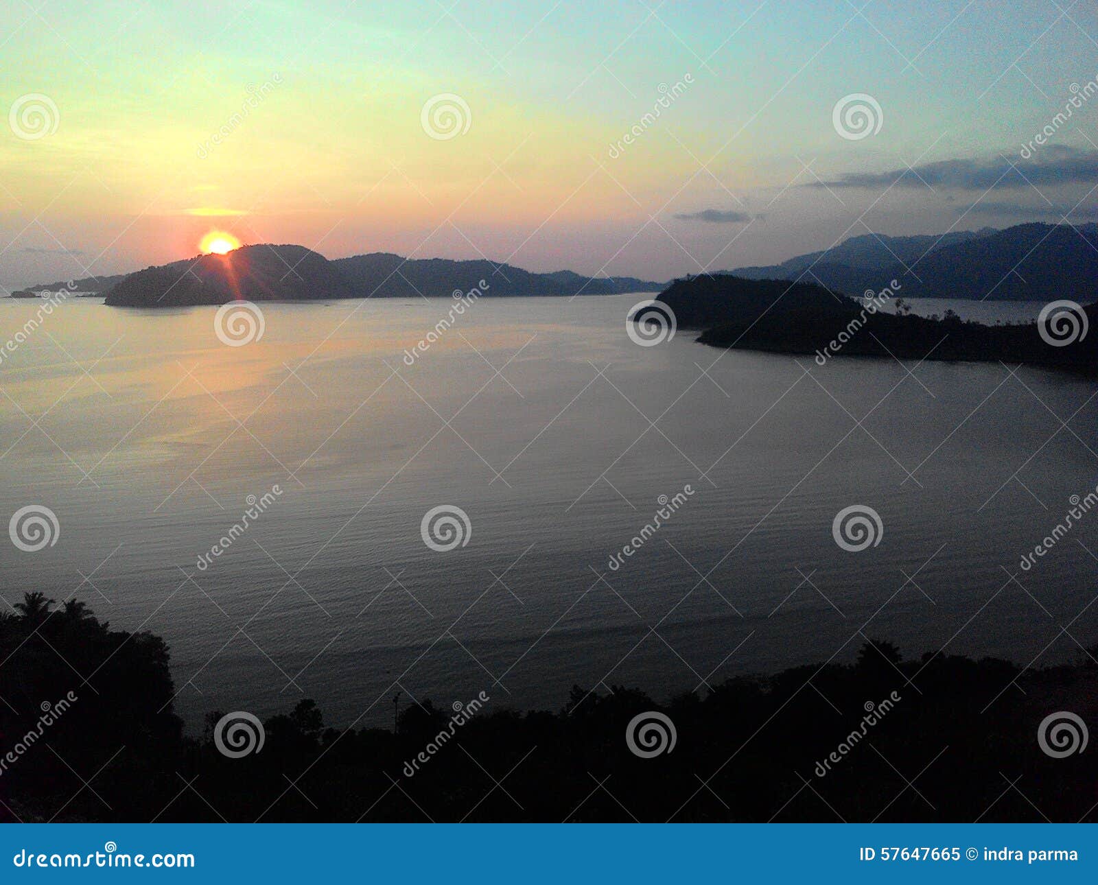 Mandeh de Puncak imagen de archivo. Imagen de hermoso - 57647665