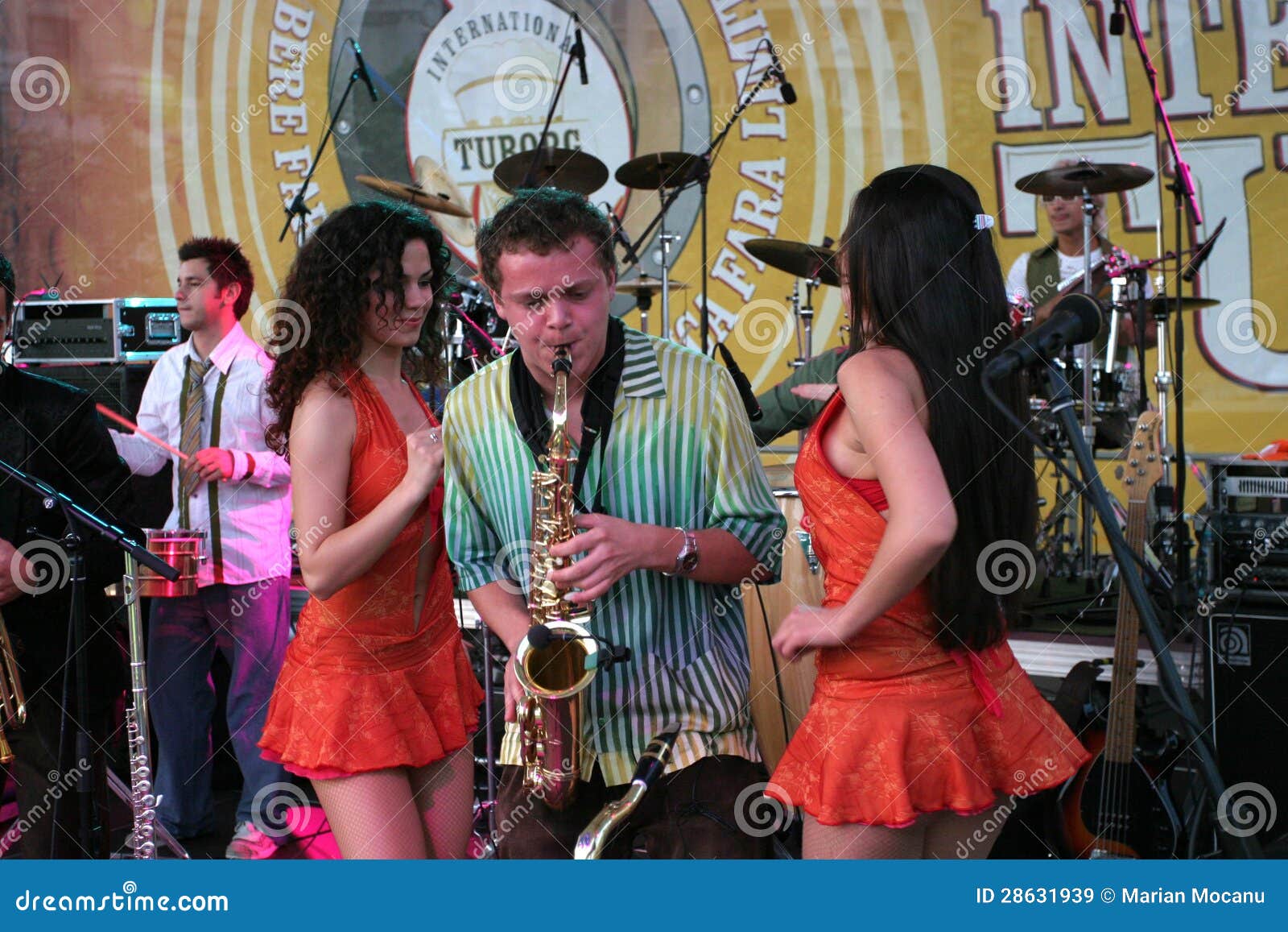 Mandinga band editorial stock image. Image of dancing - 28631939