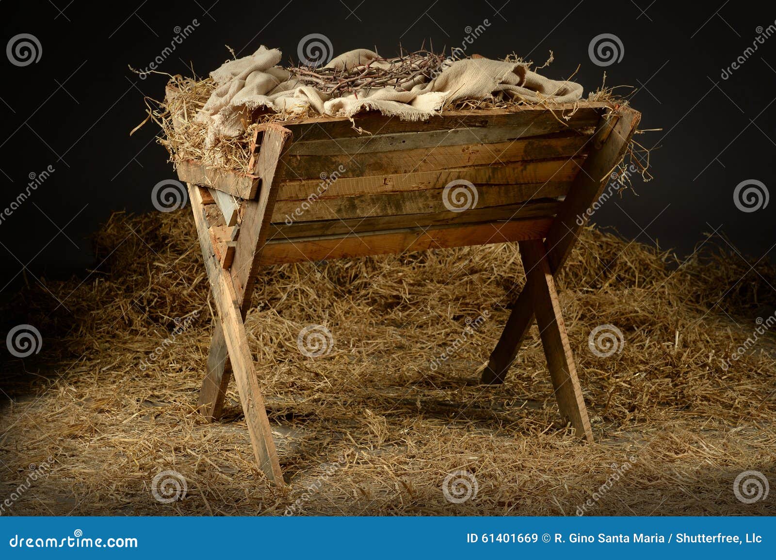 Manger with Crown of Thorns Stock Image - Image of spikes, birth: 61401669