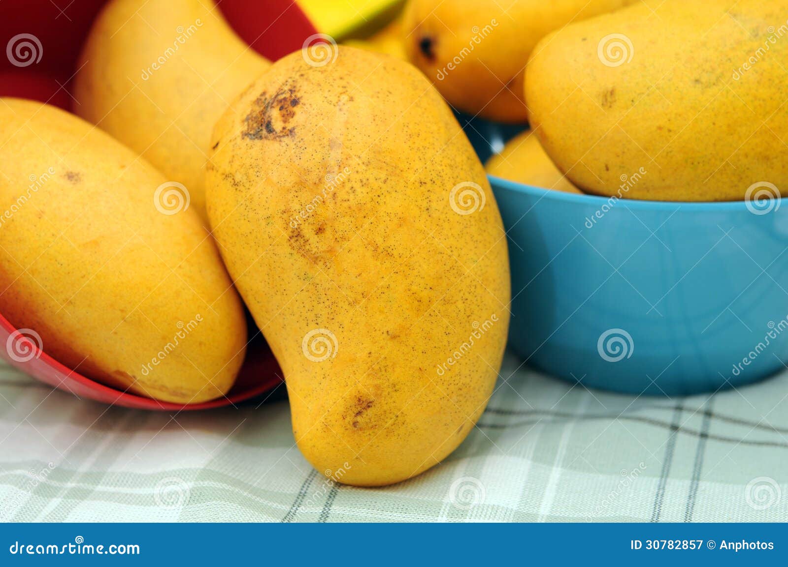 Mango immagine stock. Immagine di pelle, tropicale, mango - 30782857