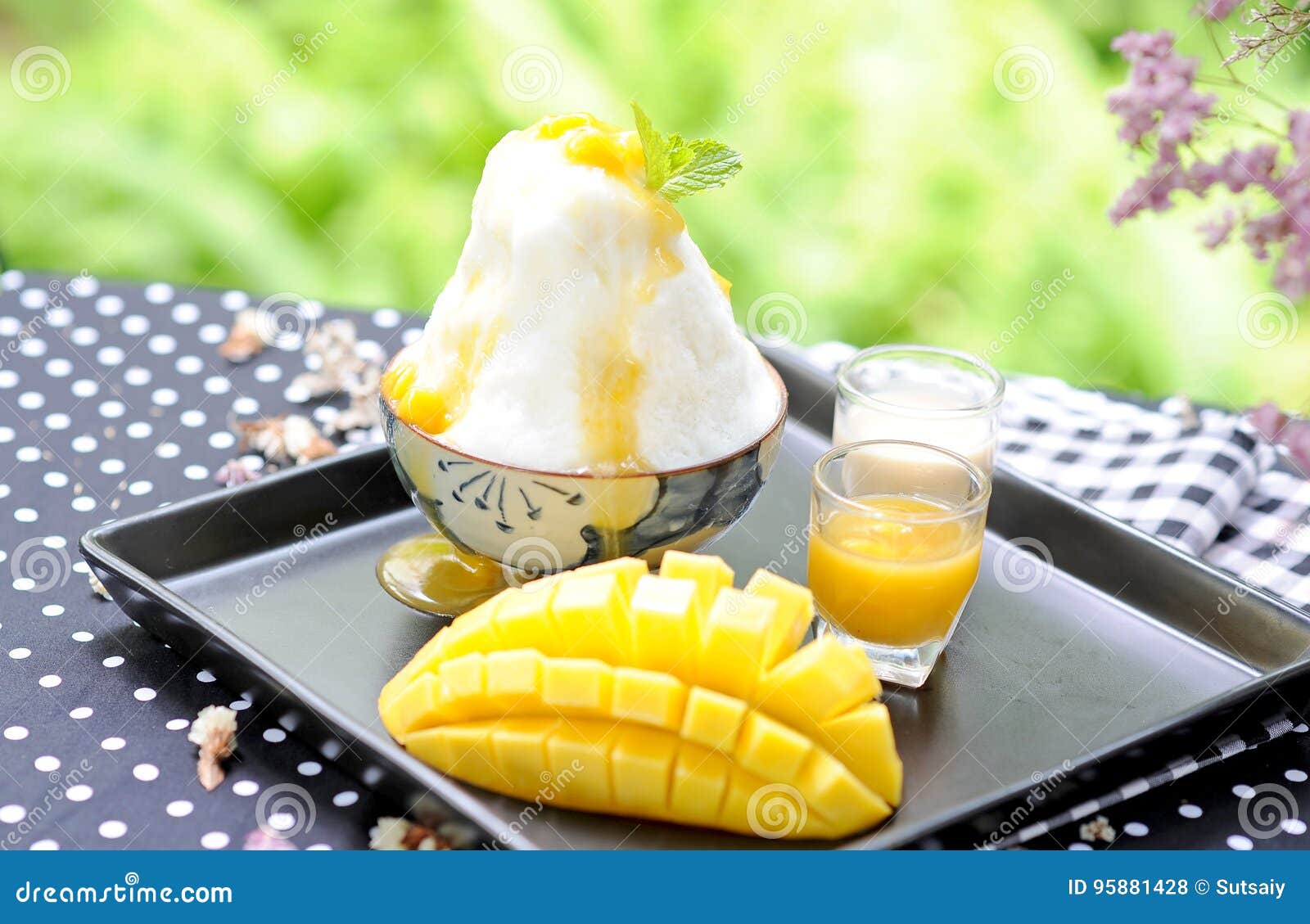 Mango Bingsu Kakigori - Korean Shaved Ice Dessert Flavor. Royalty-Free ...