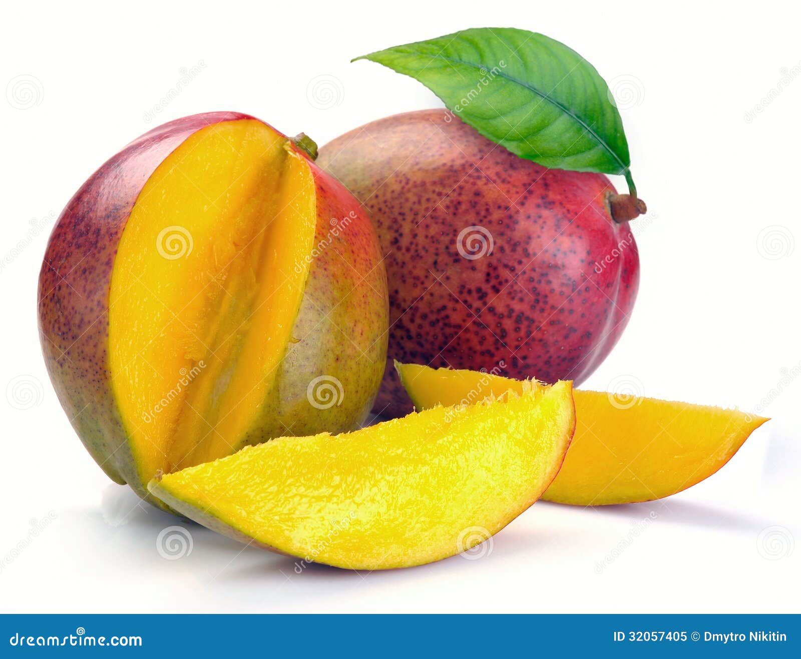 Mango con la sezione immagine stock. Immagine di parte - 32057405