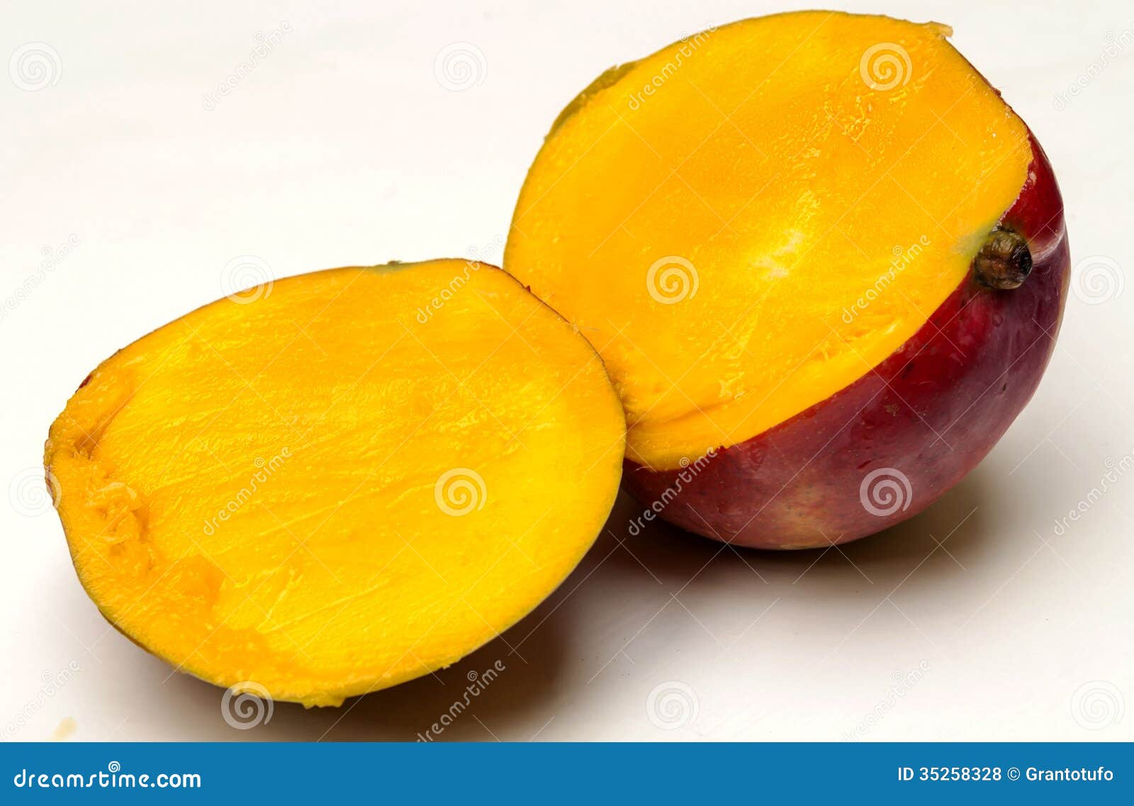 Mango cortado foto de archivo. Imagen de alimento, gordo - 35258328