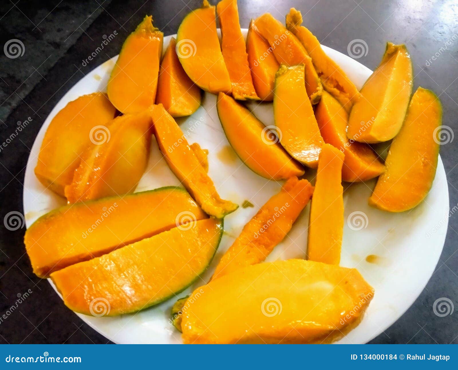 Mango stock photo. Image of slice, mango, pieces, fruit - 134000184