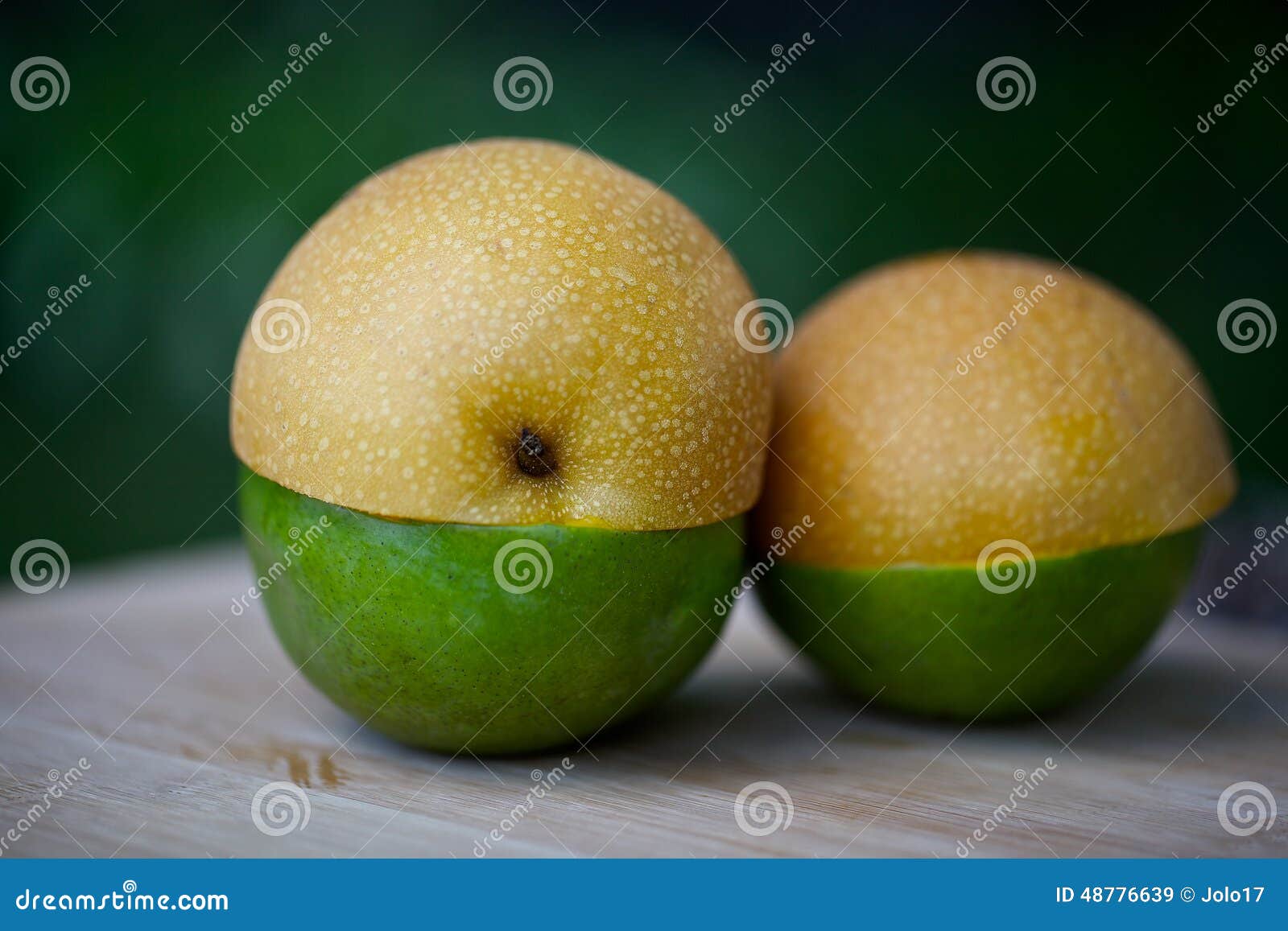 Mango en peer stock afbeelding. Image of vruchten, niemand - 48776639