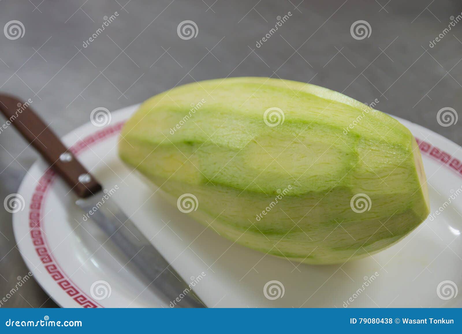 Mango fresco verde foto de archivo. Imagen de dulce, blanco - 79080438