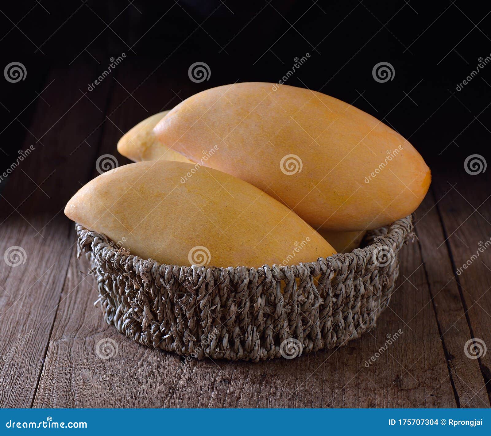 Mango fruit in basket stock photo. Image of leaf, macro - 175707304
