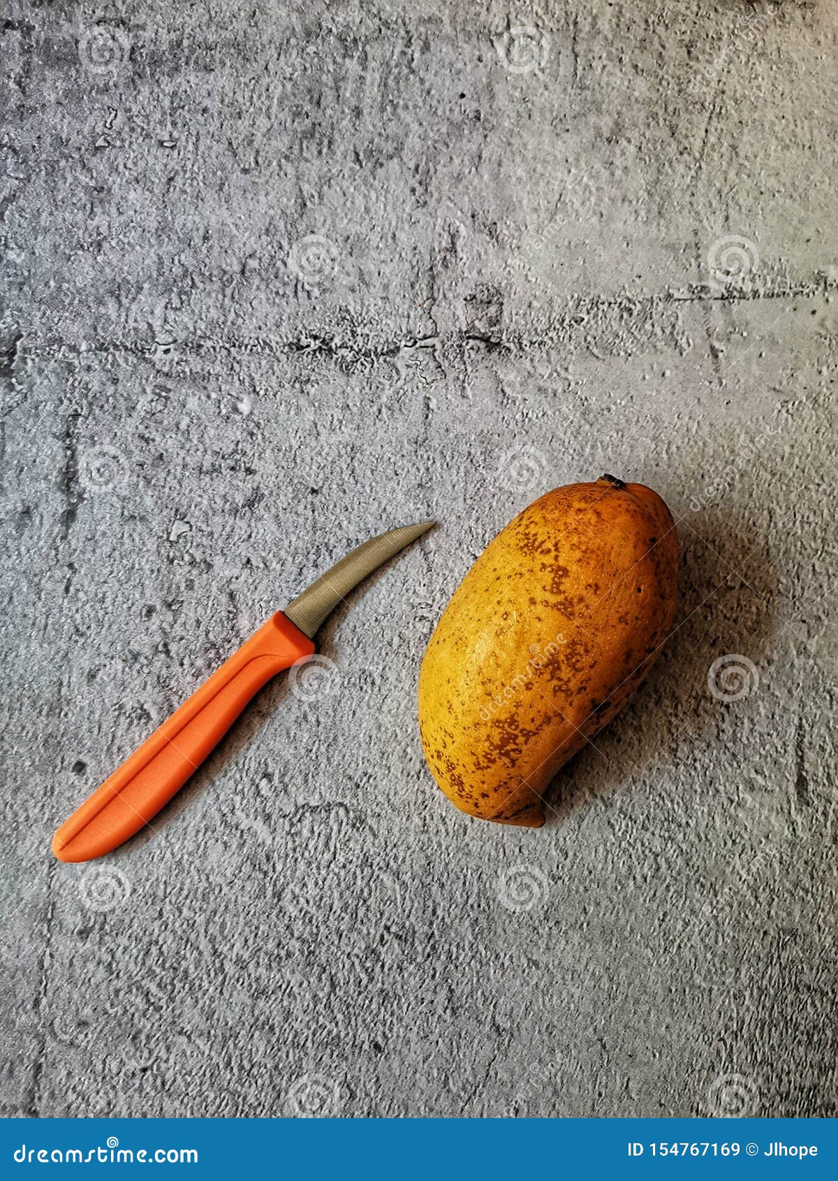 Mango Isolate on Gray Cement Bacground Stock Image - Image of texture ...