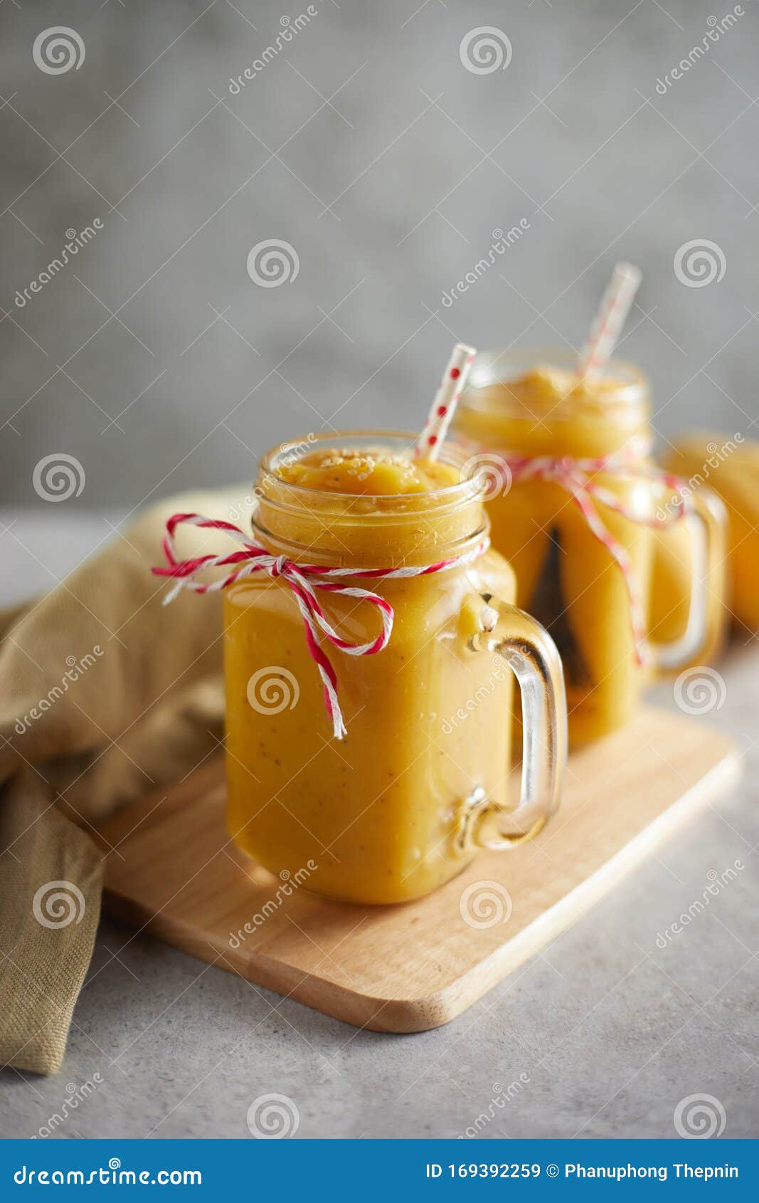 Mango refrescante y sano. imagen de archivo. Imagen de mango - 169392259