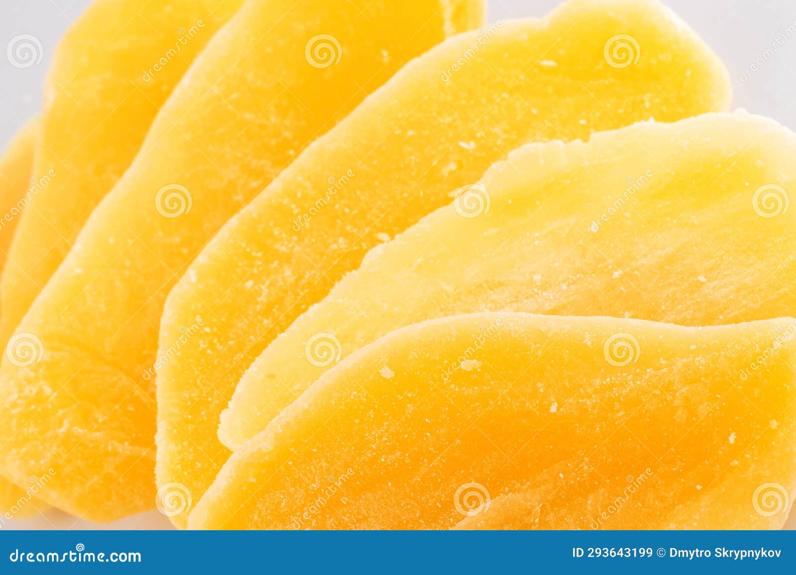 Mango Seco En Rodajas Aislado En Fondo Blanco Imagen de archivo ...