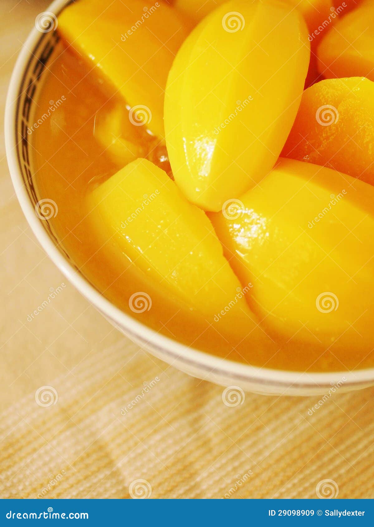 Mango in Serving Bowl stock image. Image of ingredient - 29098909