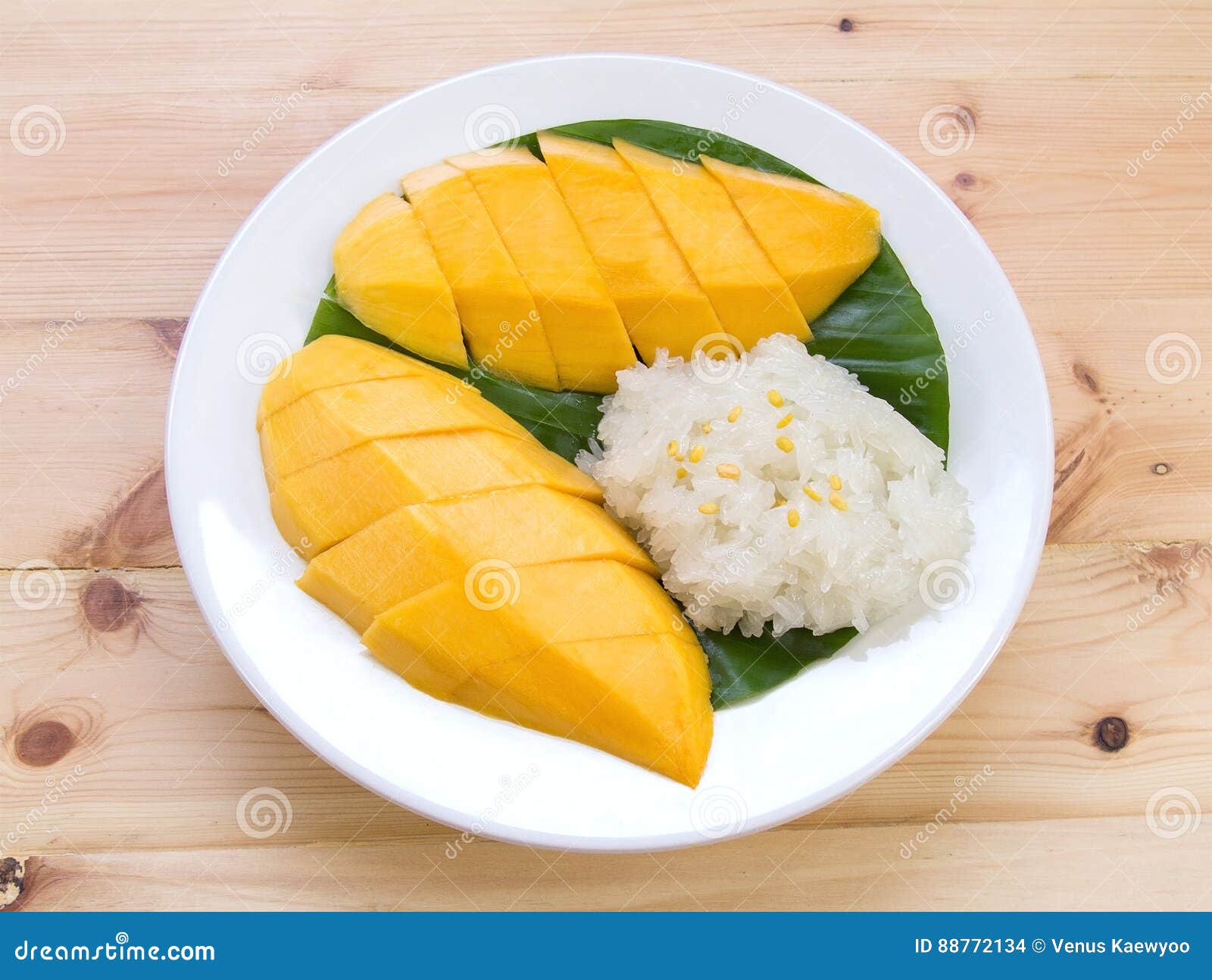 Mango Sticky Rice. Thai Style Dessert, Mango with Glutinous Rice Stock ...