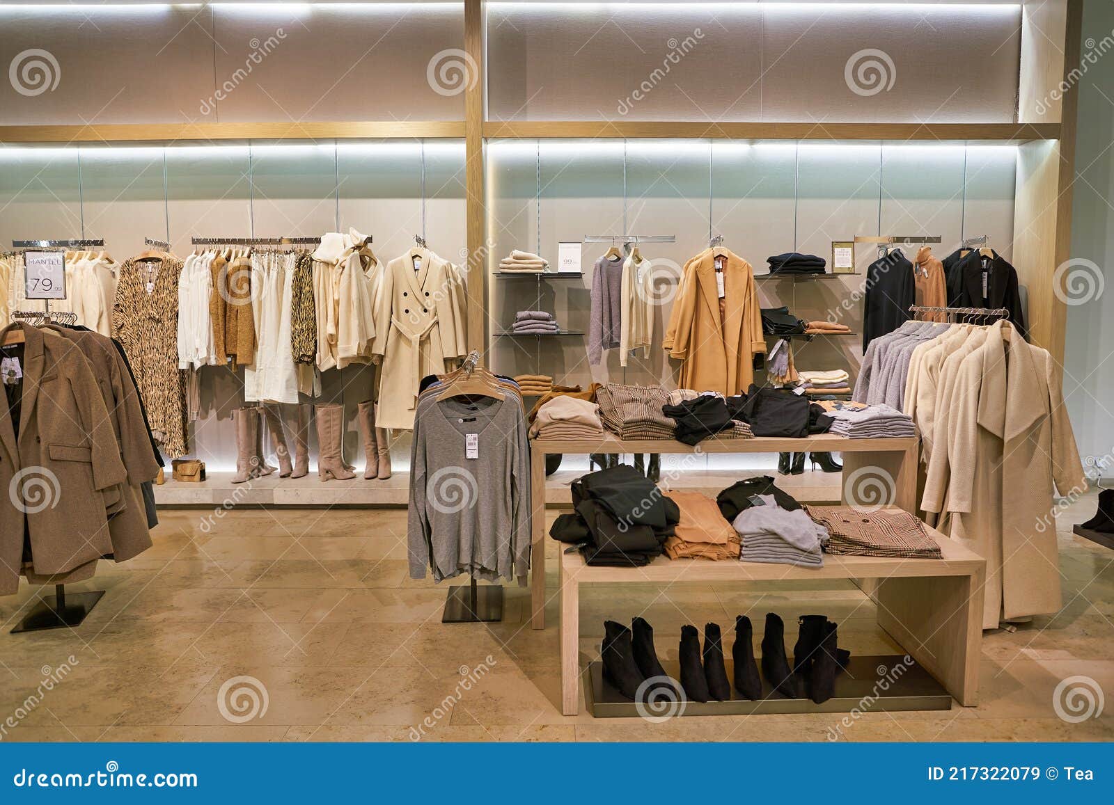 Mango store in Berlin editorial stock image. Image of colour - 217322079