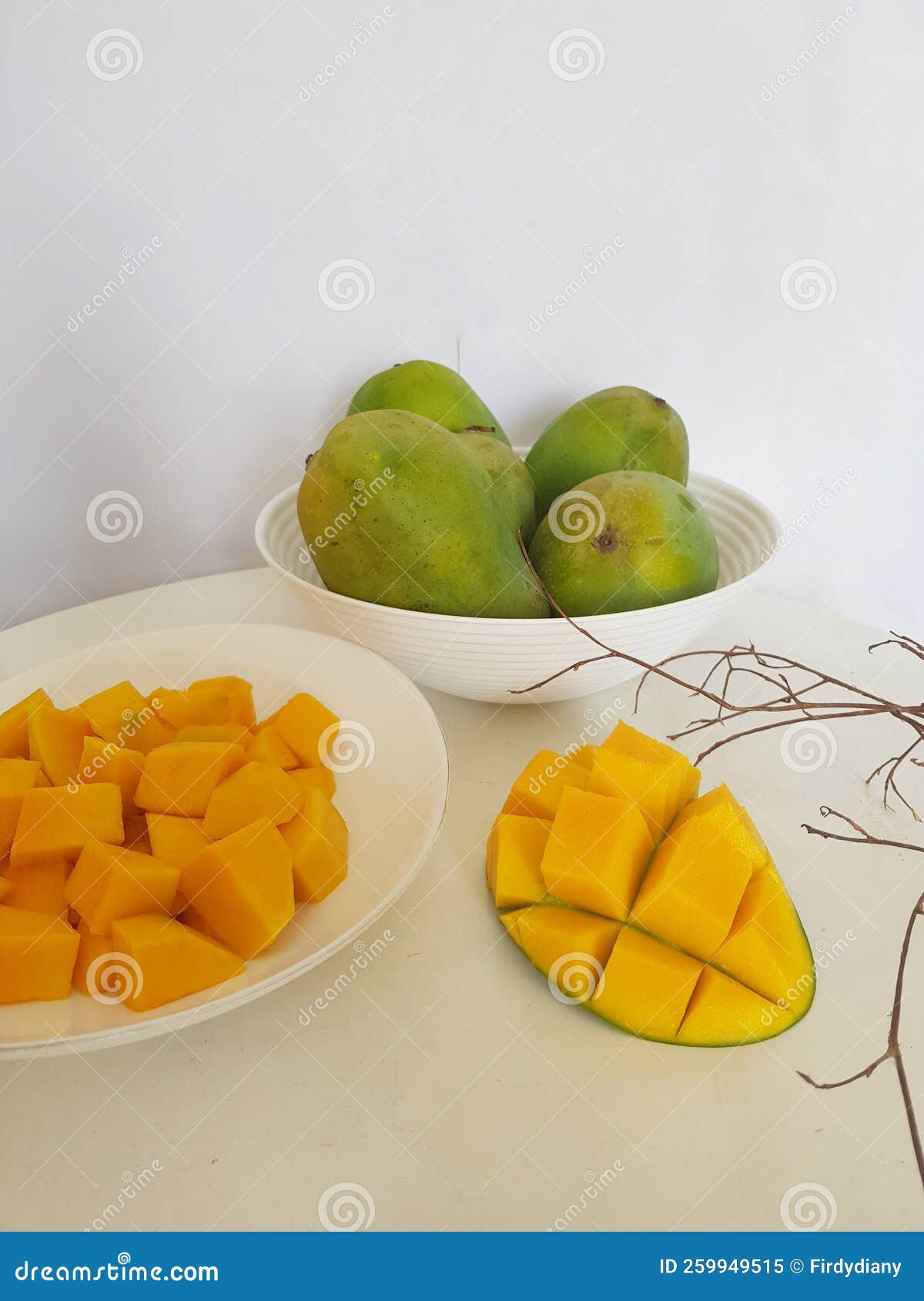 Mango Tropical Fruit, Ripe Mango Served in Plate Stock Image - Image of ...