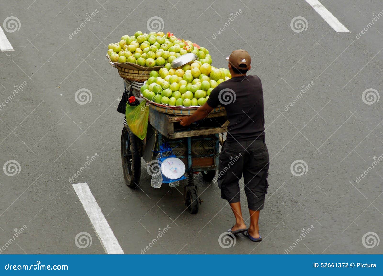 Mango vendor stock photo. Image of streetcart, hawker - 52661372