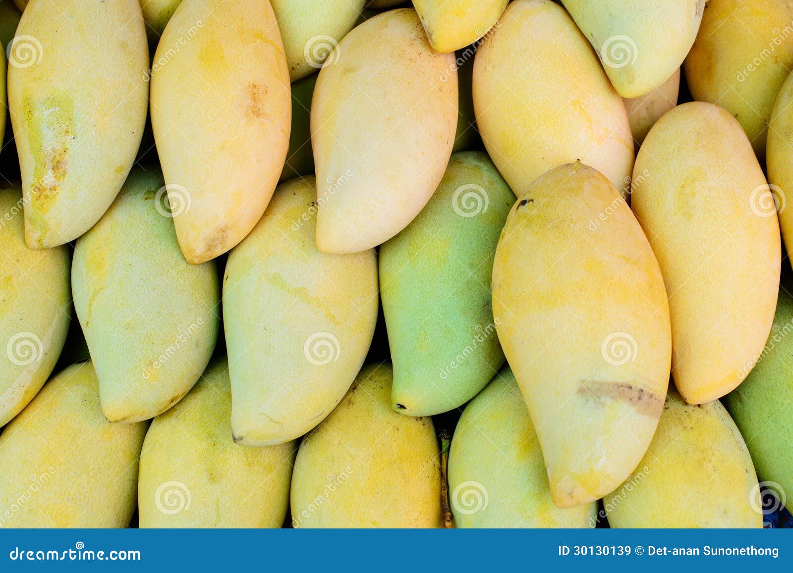 Fresh mangoes stock image. Image of dessert, food, peel - 30130139