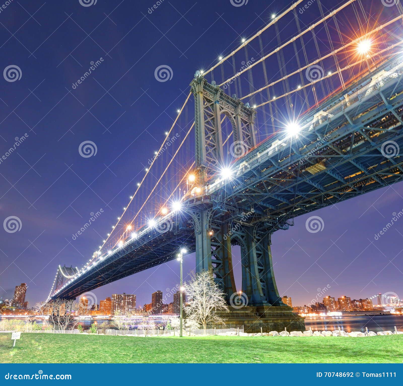 Manhattan Bridge in New York City Stock Photo - Image of lower, water ...