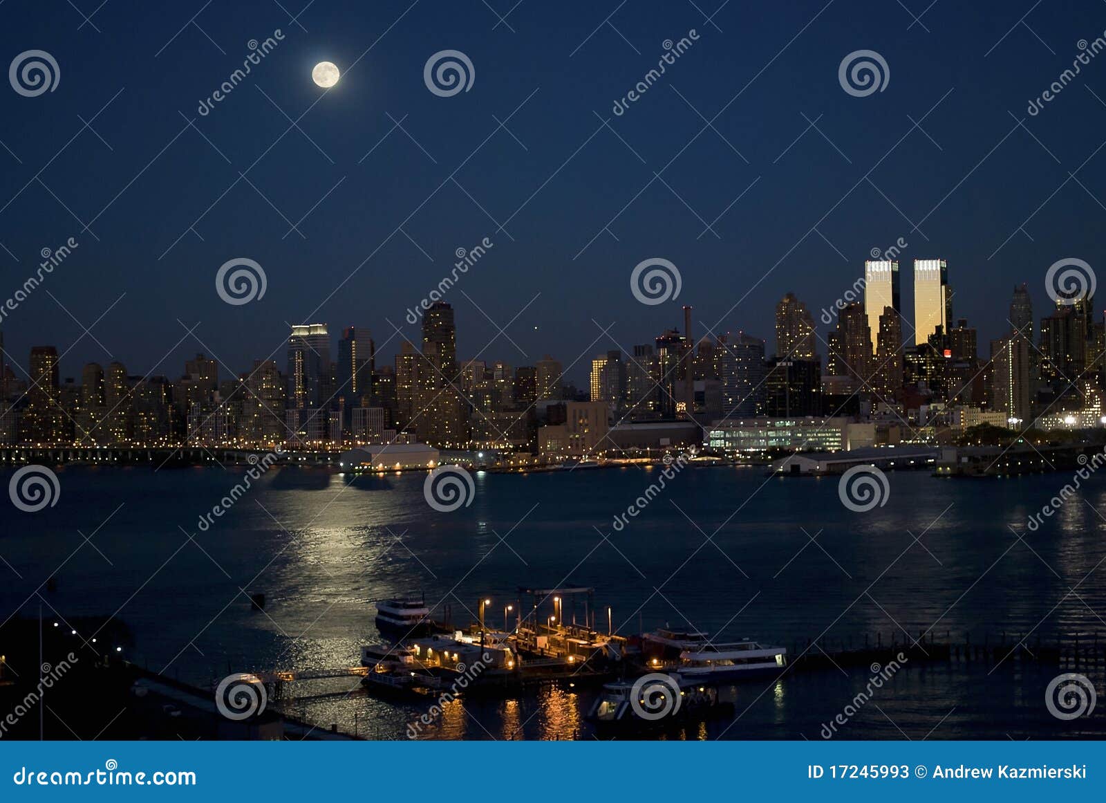 Manhattan Moonlight stock image. Image of night, moonlight - 17245993