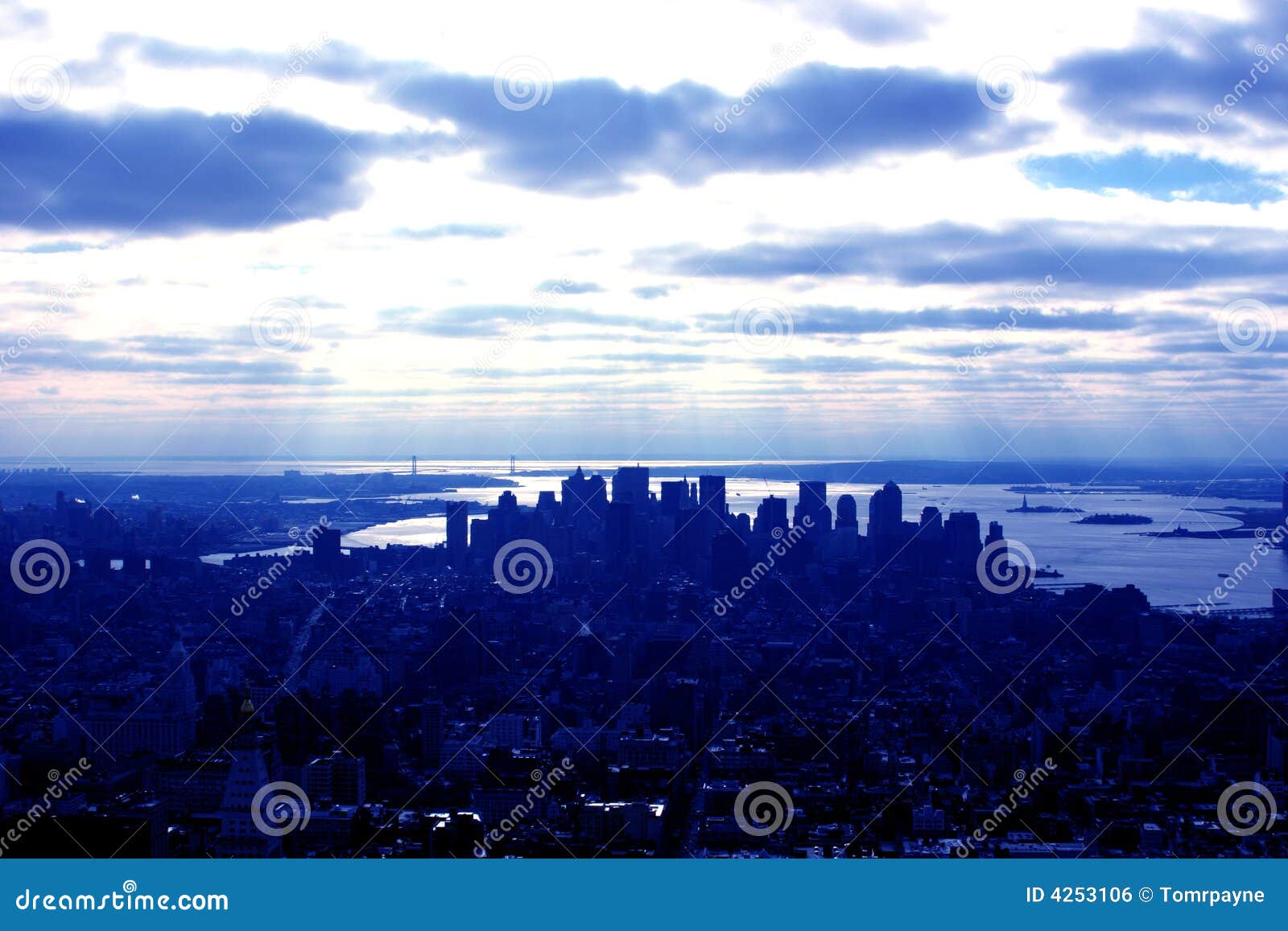 Manhattan, New York, in Blue Stock Photo - Image of america, vista: 4253106