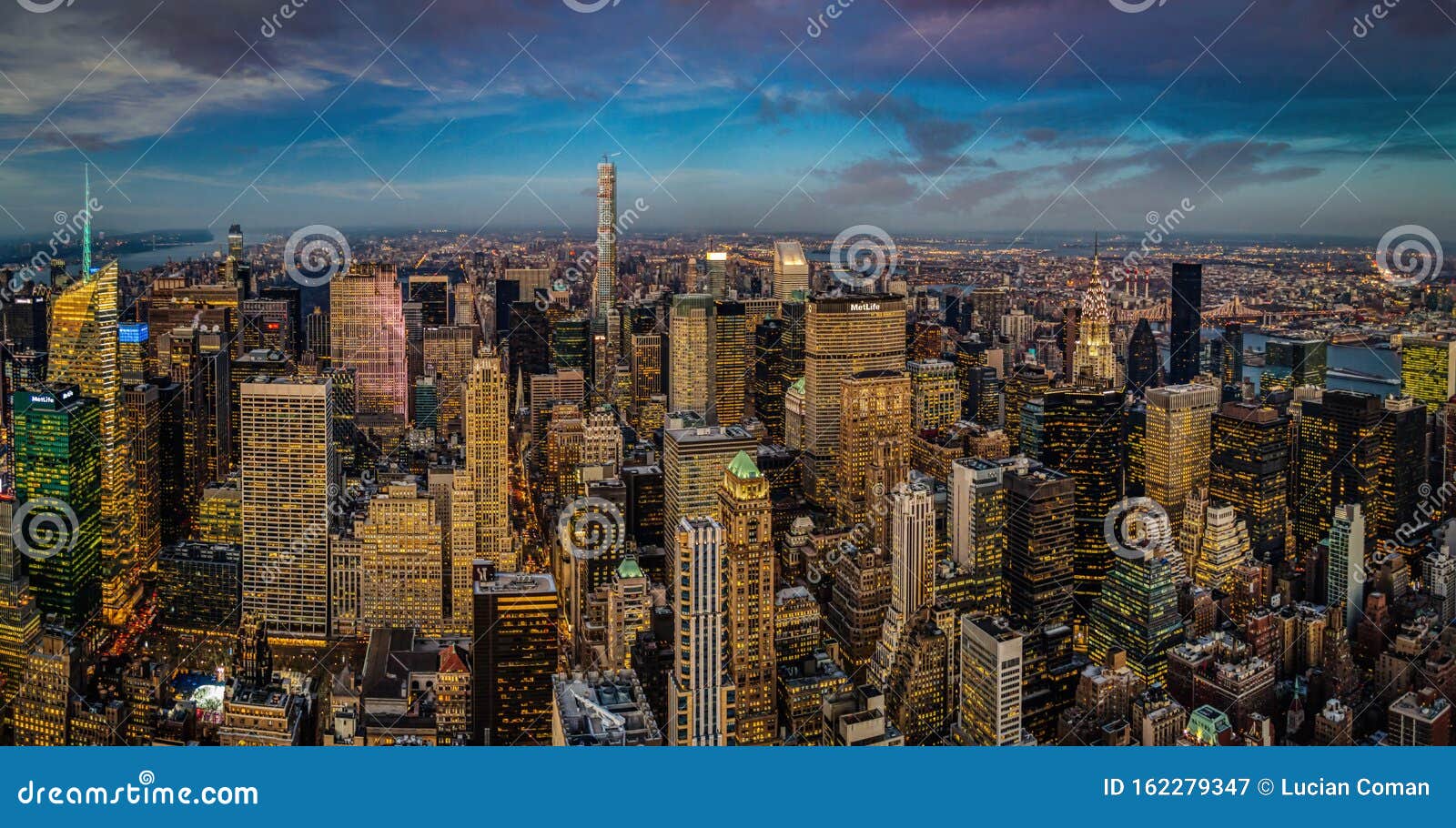 New York, the Iconic, Manhattan Skyline Editorial Photography - Image ...