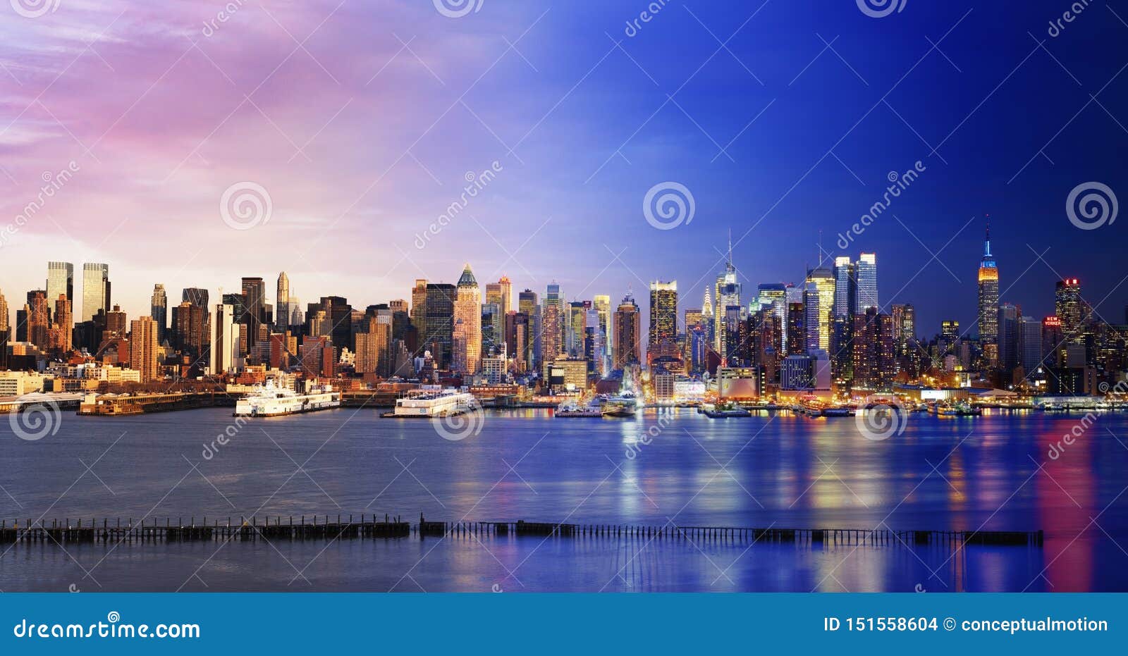 Manhatten Midtown from Day To Night Editorial Stock Image - Image of ...
