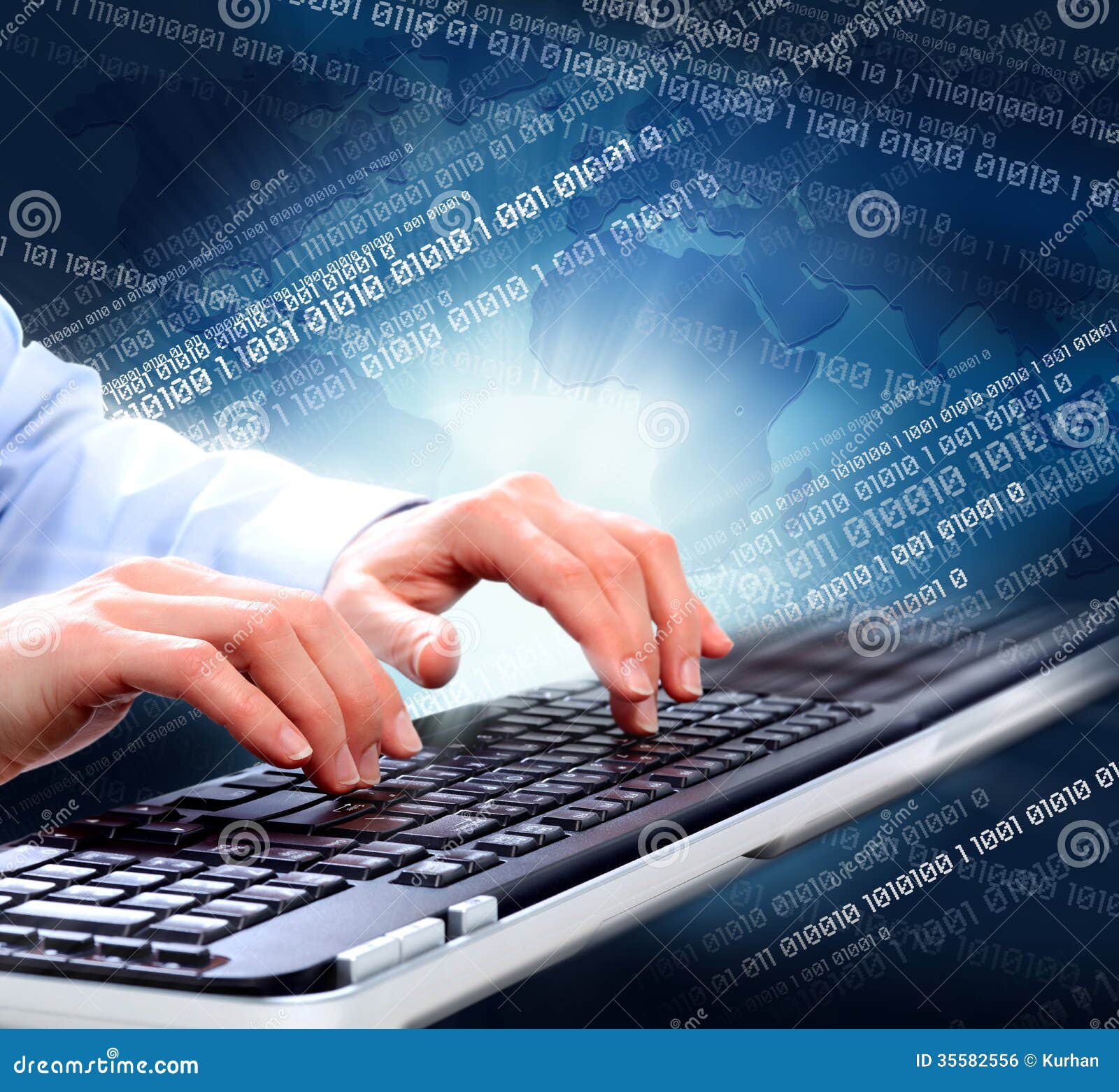 Mani Con Una Tastiera Di Computer. Fotografia Stock - Immagine di ...