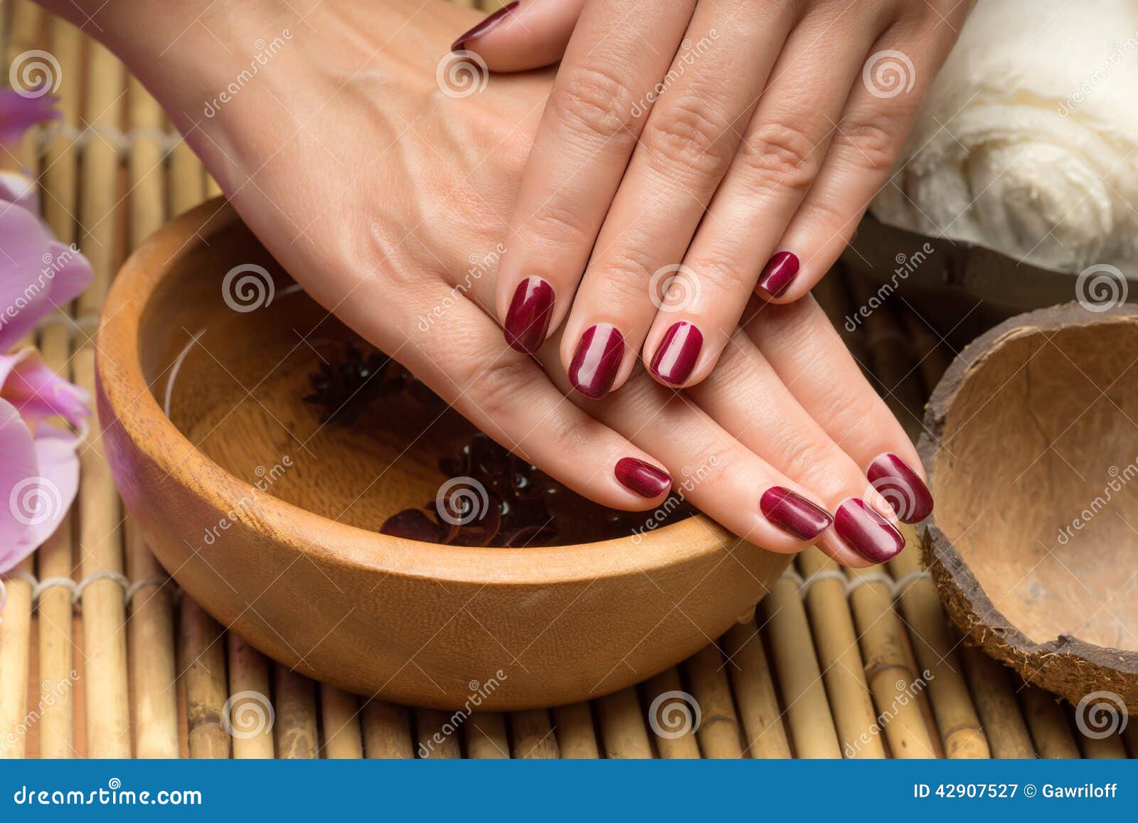 Manicure in the salon spa stock image. Image of nature - 42907527